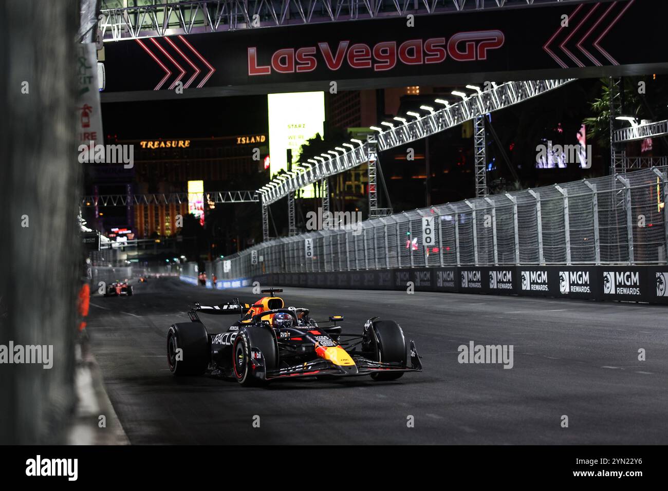 01 VERSTAPPEN Max (nld), Red Bull Racing RB20, action lors du Grand Prix de formule 1 Heineken ...
