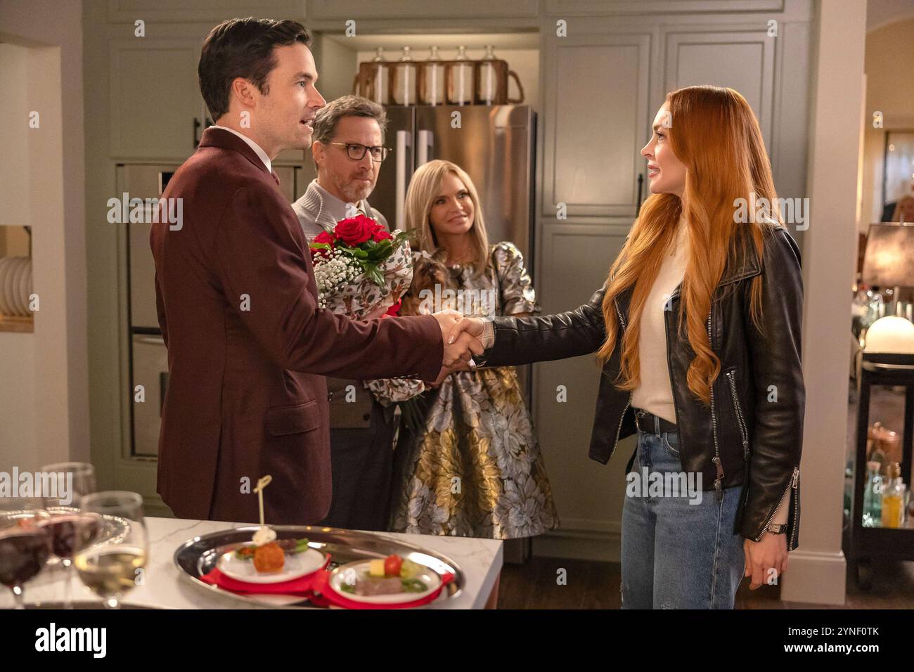 NOTRE PETIT SECRET, de gauche à droite : Ian Harding, Dan Bucatinsky ...