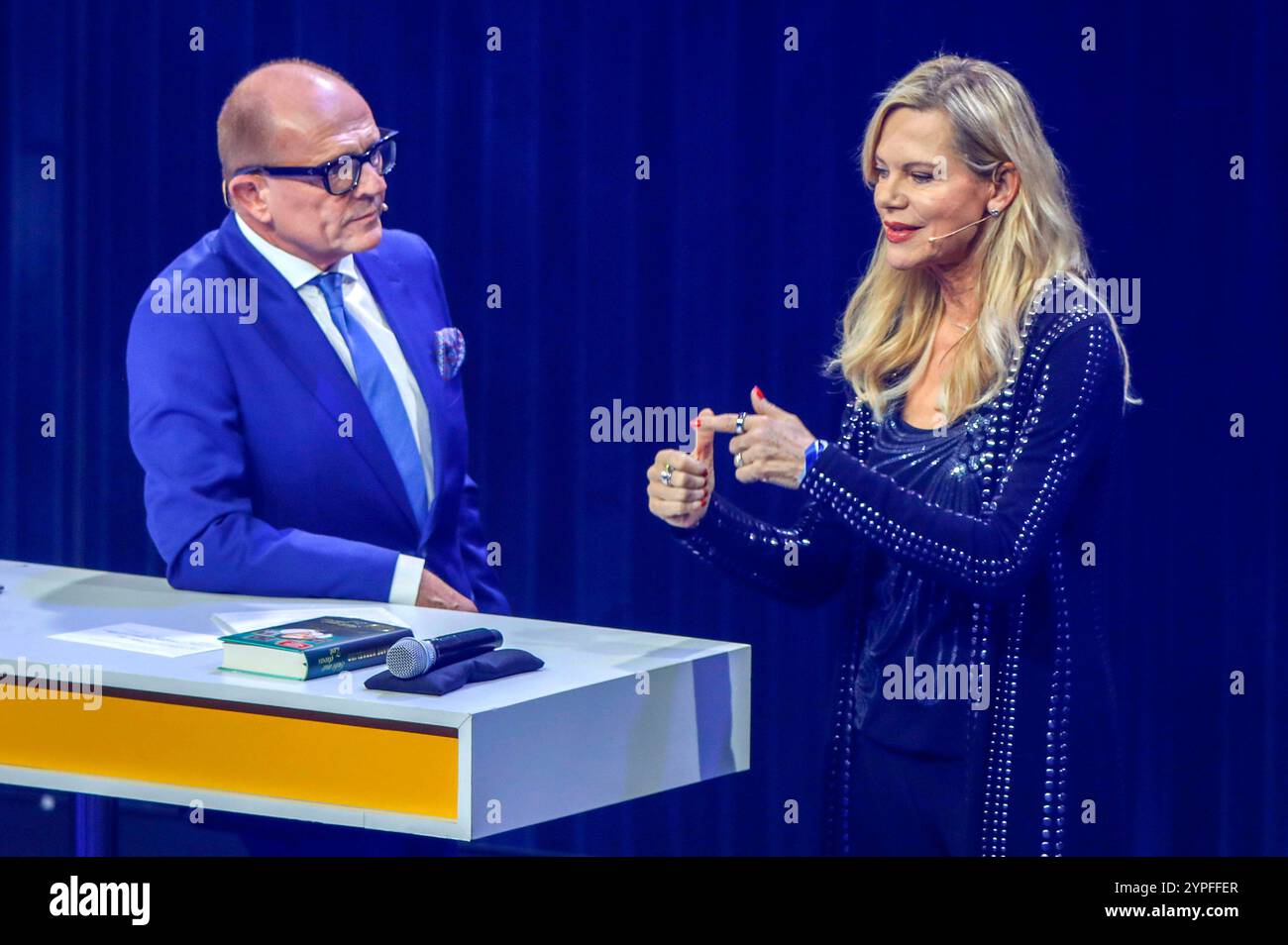 Stefan Schulze-Hausmann und Nina Ruge BEI der Verleihung des 17 ...