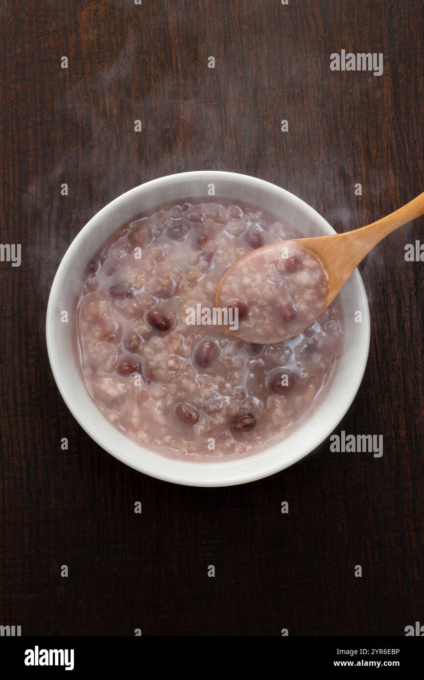 Bouillie de haricots rouges Banque de photographies et d’images à haute ...