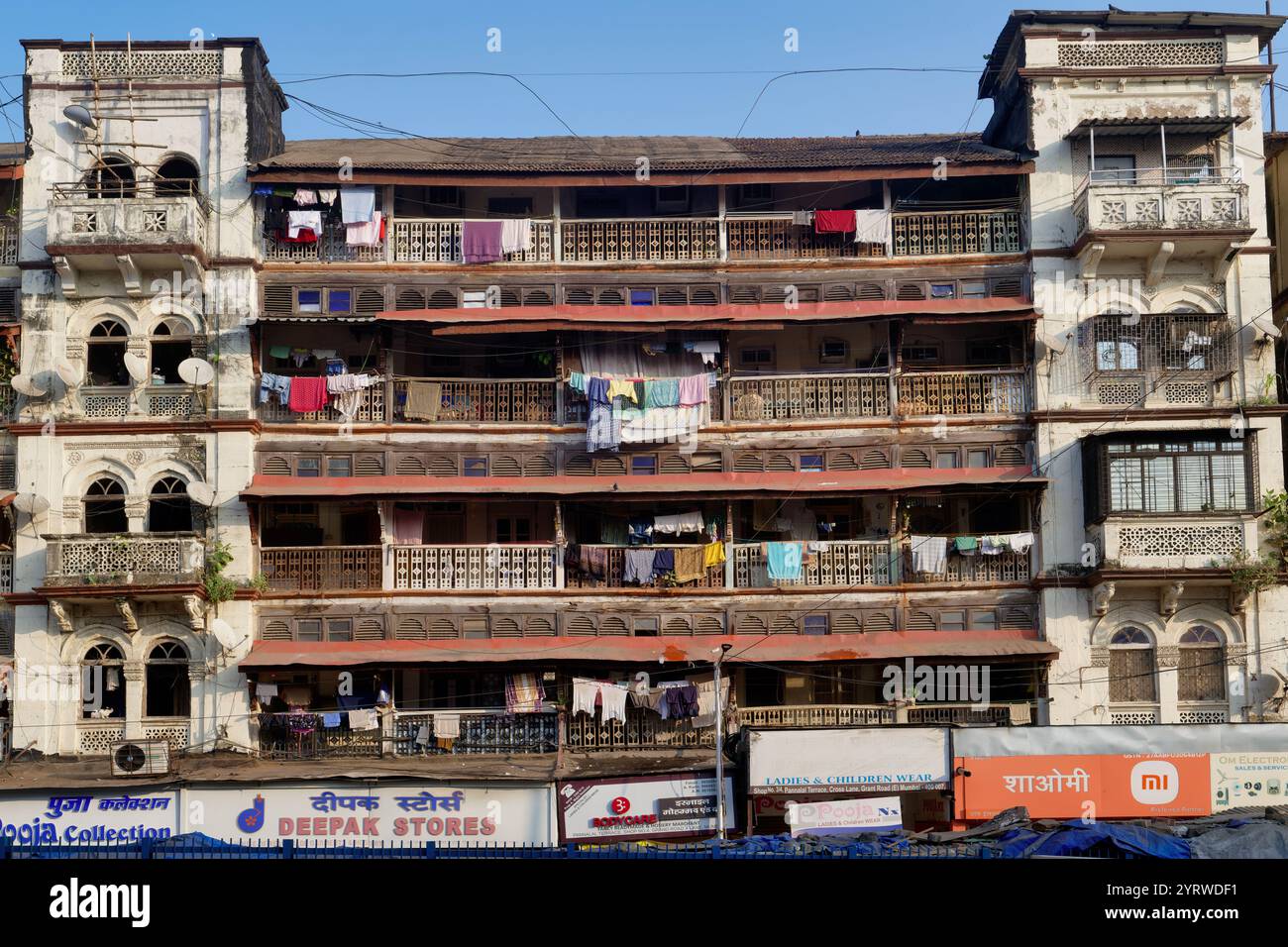 Pénurie de logements mumbai Banque de photographies et d’images à haute ...
