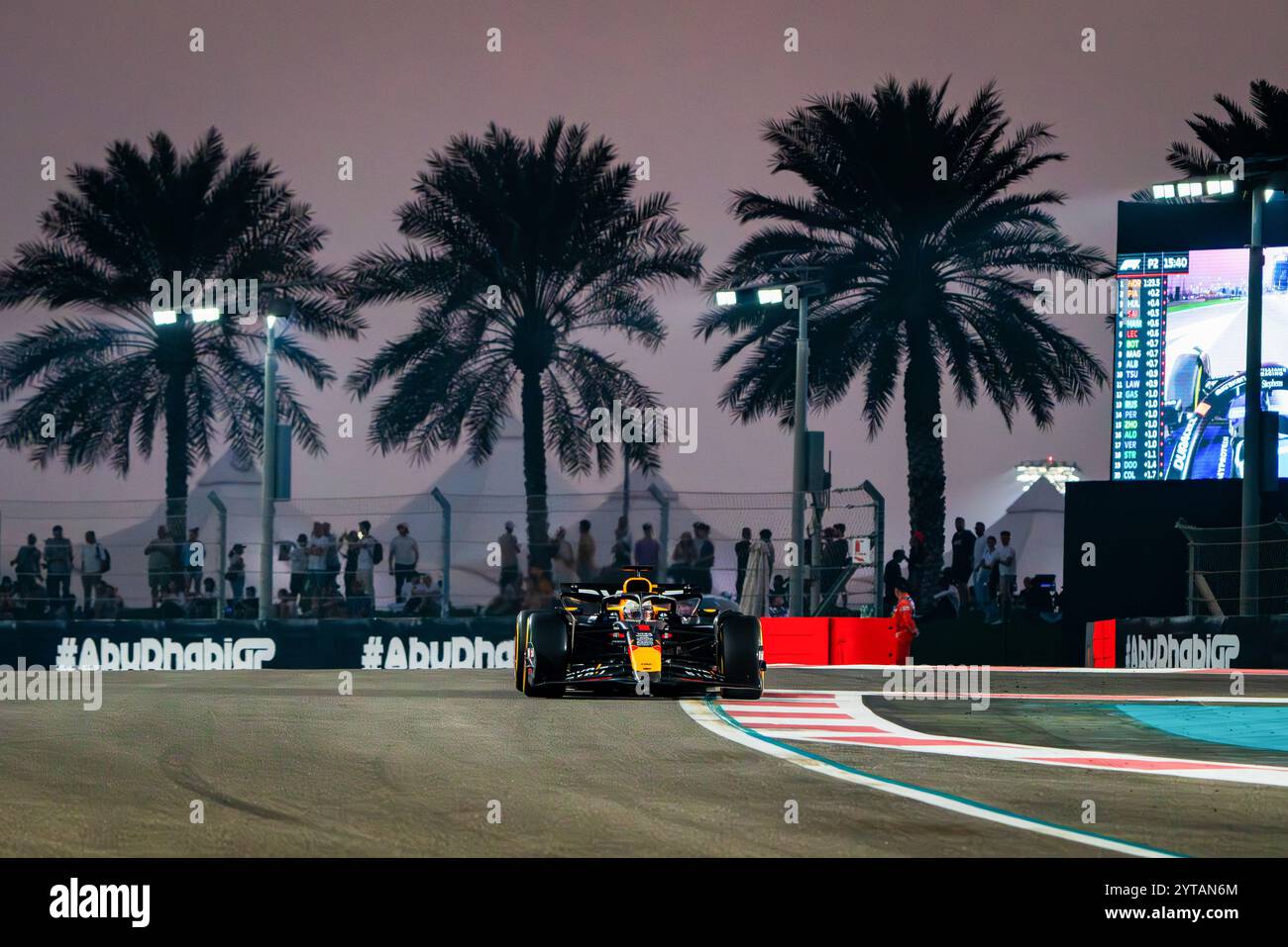 Abu Dhabi, Émirats arabes Unis. 06th Dec, 2024. Le pilote néerlandais Max Verstappen d'Oracle ...