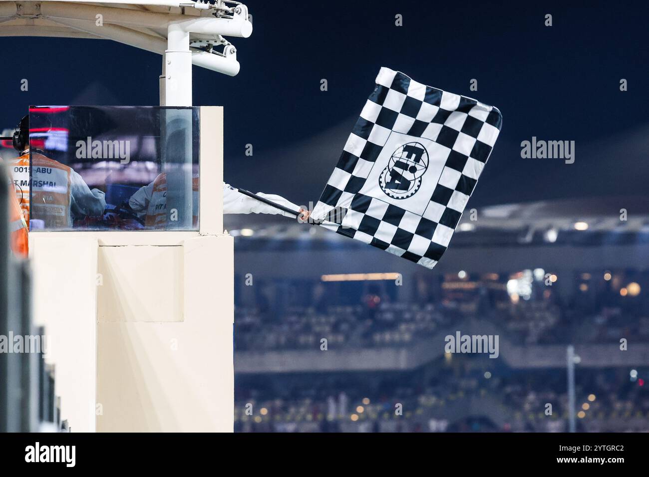 Marshal, drapeau à damiers, drapeau, FIA lors du Grand Prix de formule ...