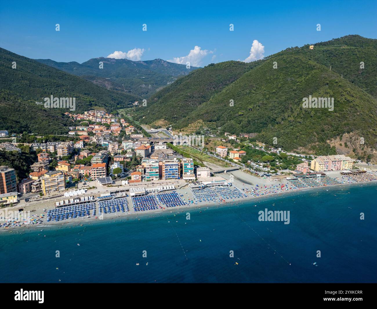 Plage à deiva marina Banque de photographies et d’images à haute ...