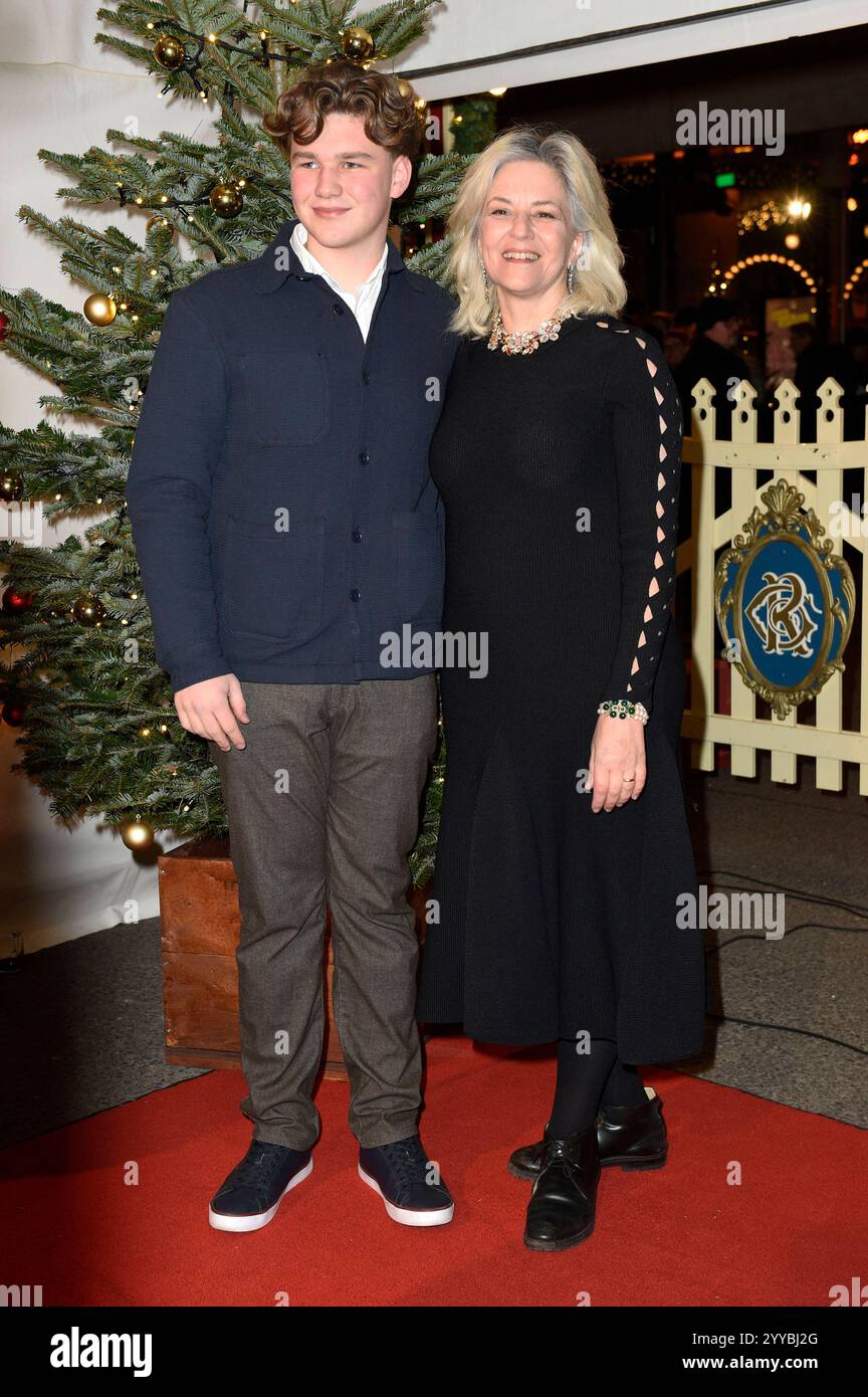Martina Gedeck mit Neffe Anton BEI der Premiere des 20. Original ...