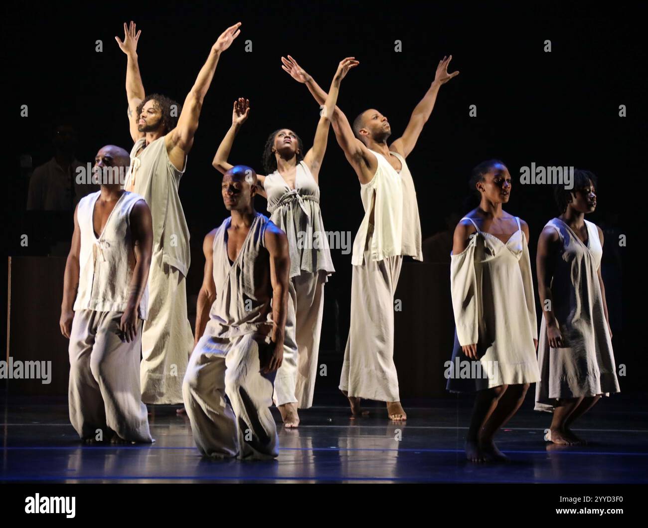 20 décembre 2024, New York, New York, États-Unis : Alvin Ailey danseurs ...