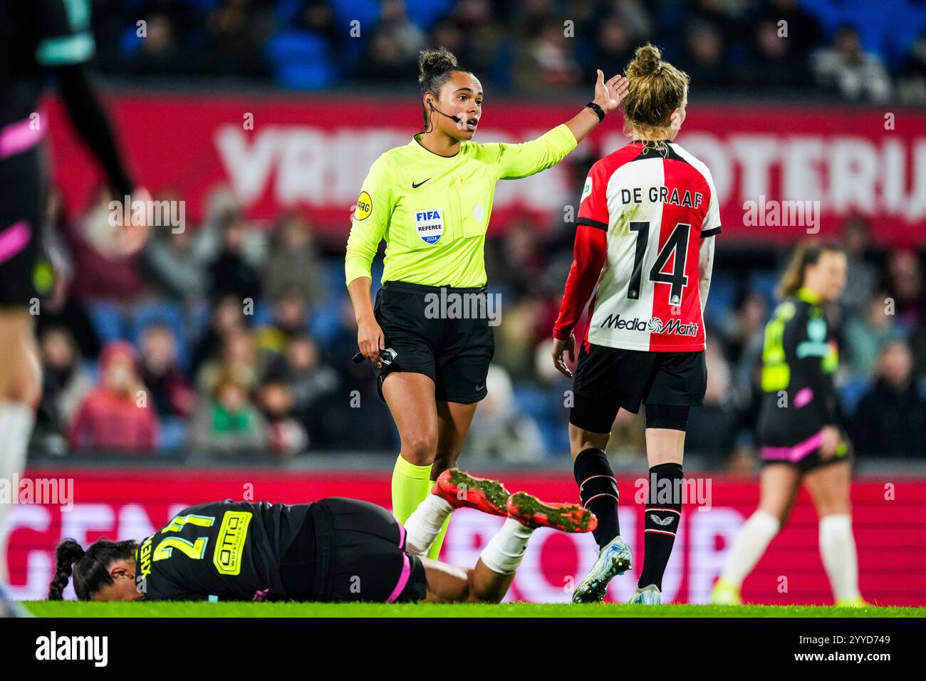 Rotterdam, pays-Bas. 21 décembre 2024. Rotterdam - Riola Xhemaili du ...