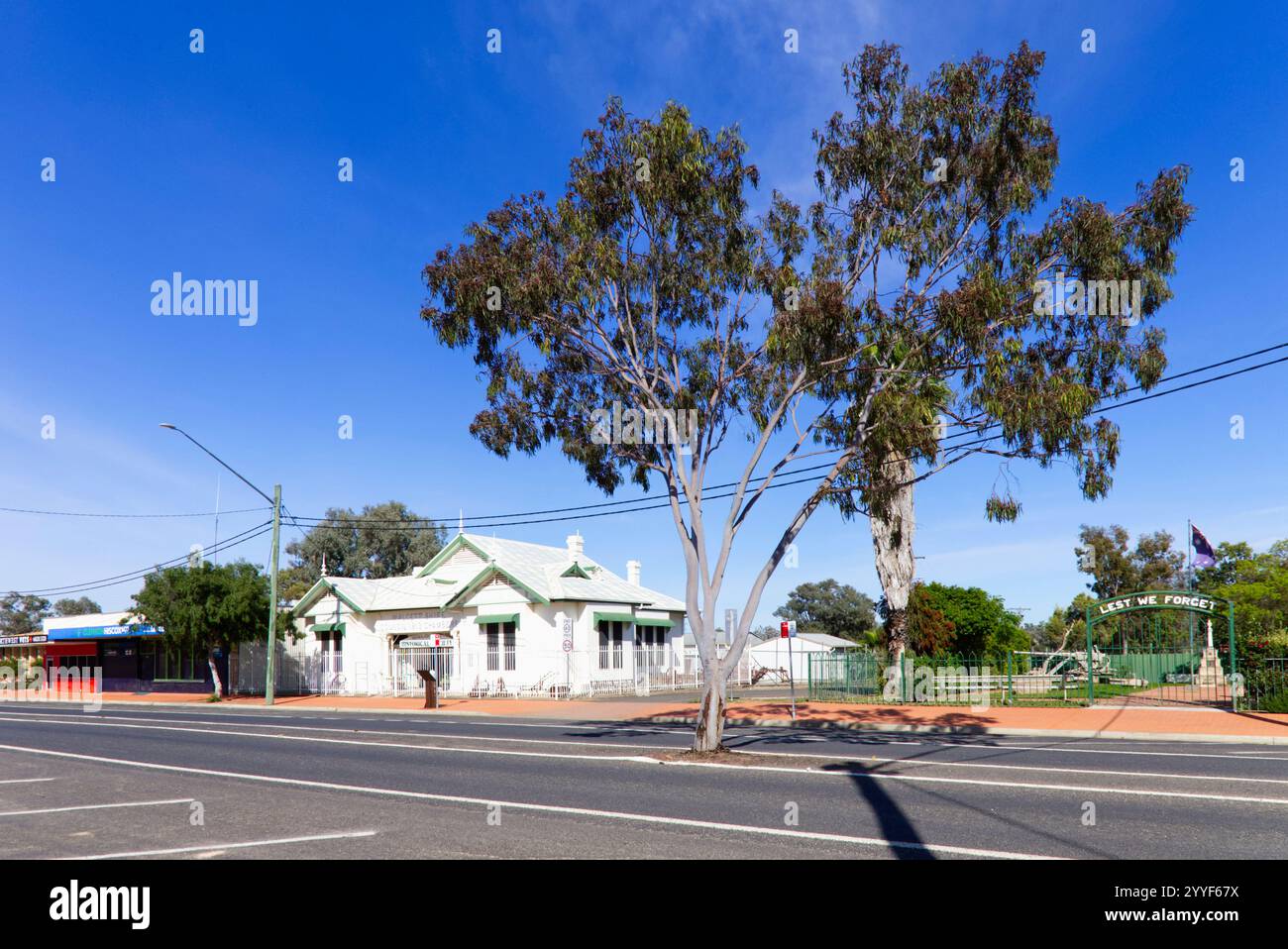 Ancien Walgett Shire Chambers (1913) maintenant les chambres sont actuellement utilisées par la ...