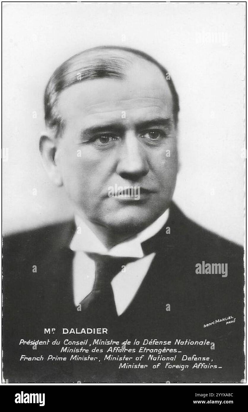 Edouard daladier Banque de photographies et d’images à haute résolution ...