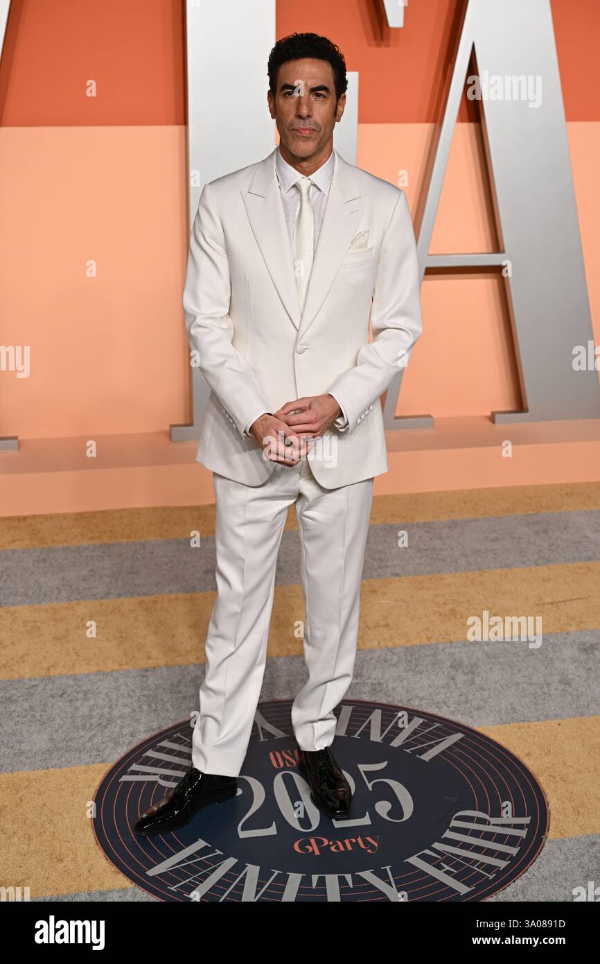 Sacha Baron Cohen assiste à la Vanity Fair Oscar Party tenue au Wallis Annenberg Center for the ...