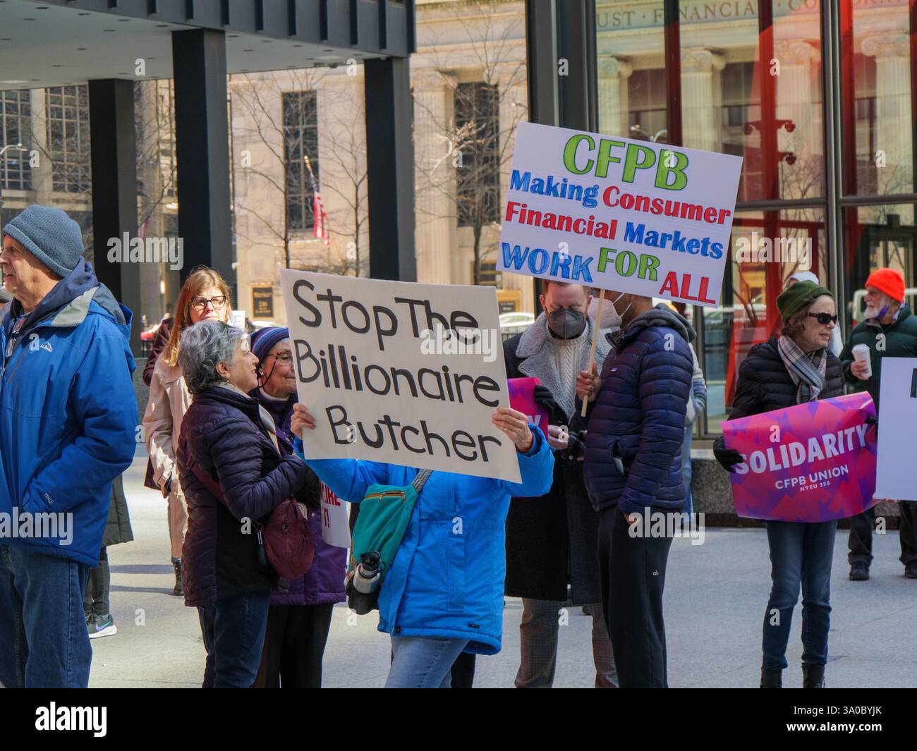 Protestation contre les licenciements d'employés du Consumer Financial ...