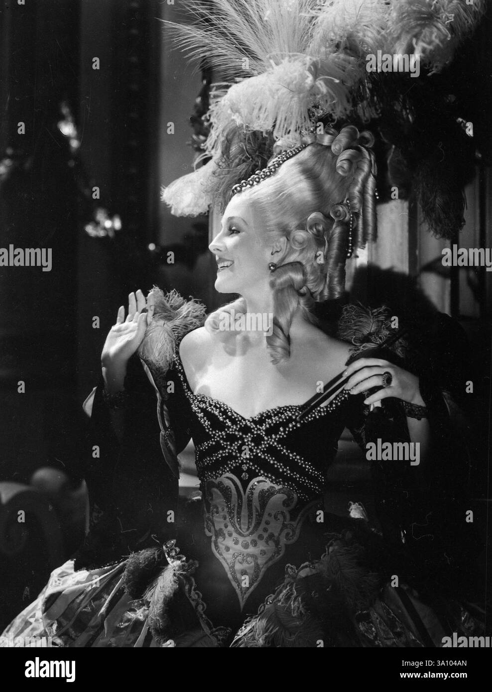 Marie antoinette 1938 norma shearer Banque de photographies et d’images ...