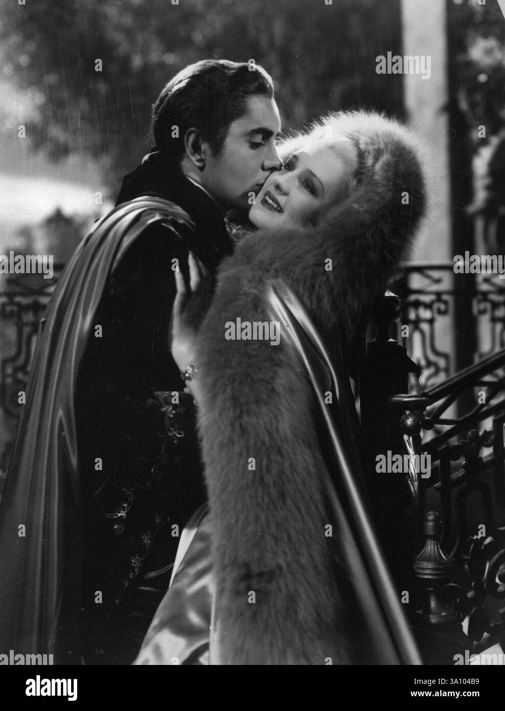 L'actrice canado-américaine Norma Shearer et l'acteur Tyrone Power dans ...