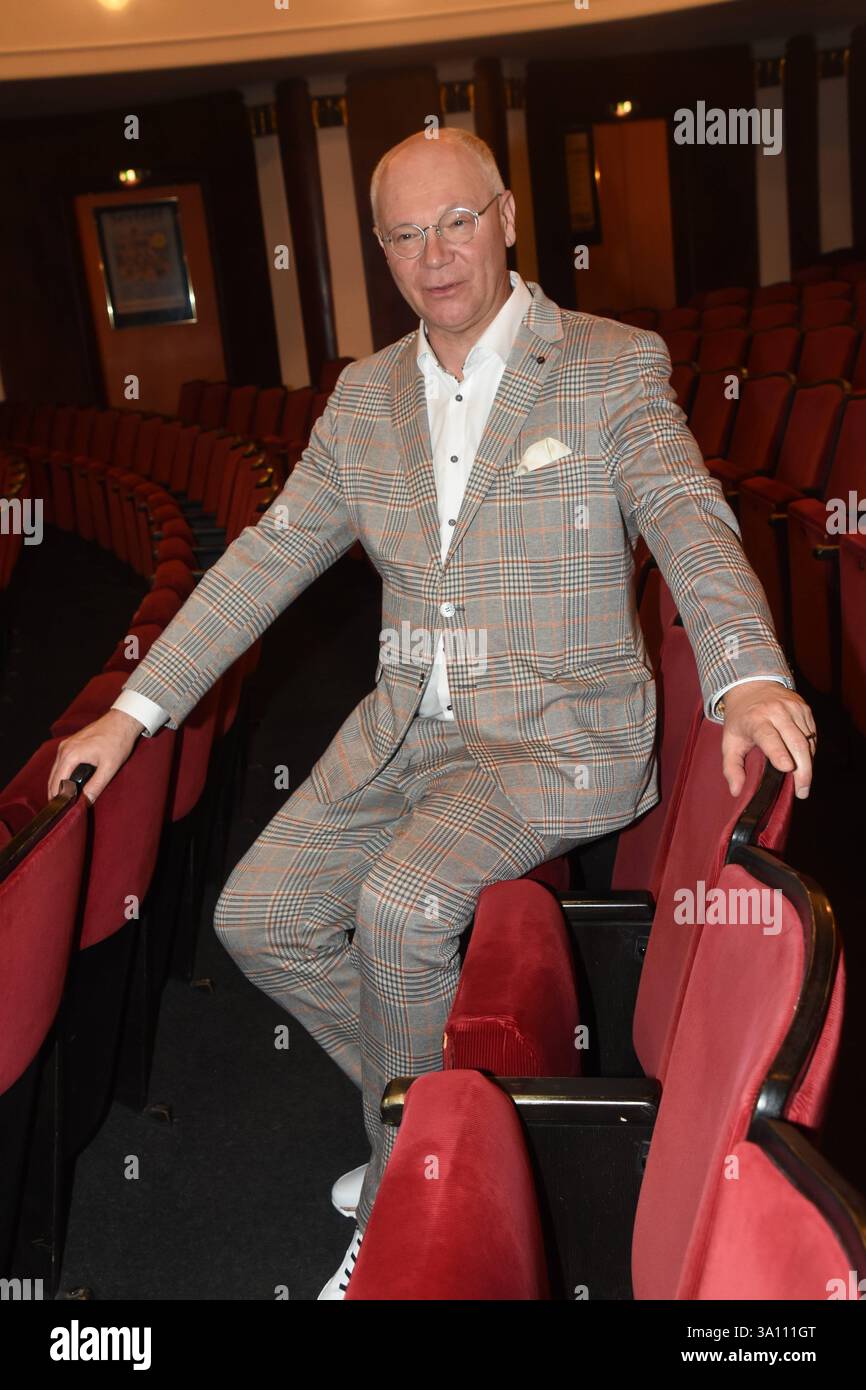 Darsteller Martin Rassau Schauspieler Volker Heissmann Schauspieler ...