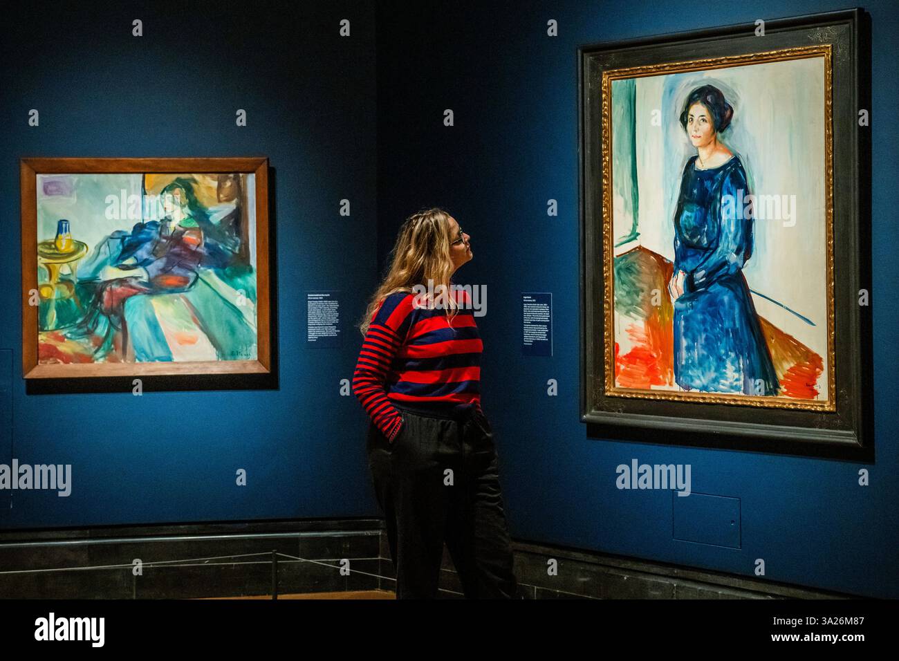 Londres, Royaume-Uni. 12 mars 2025. Modèle sélectionné sur canapé ...