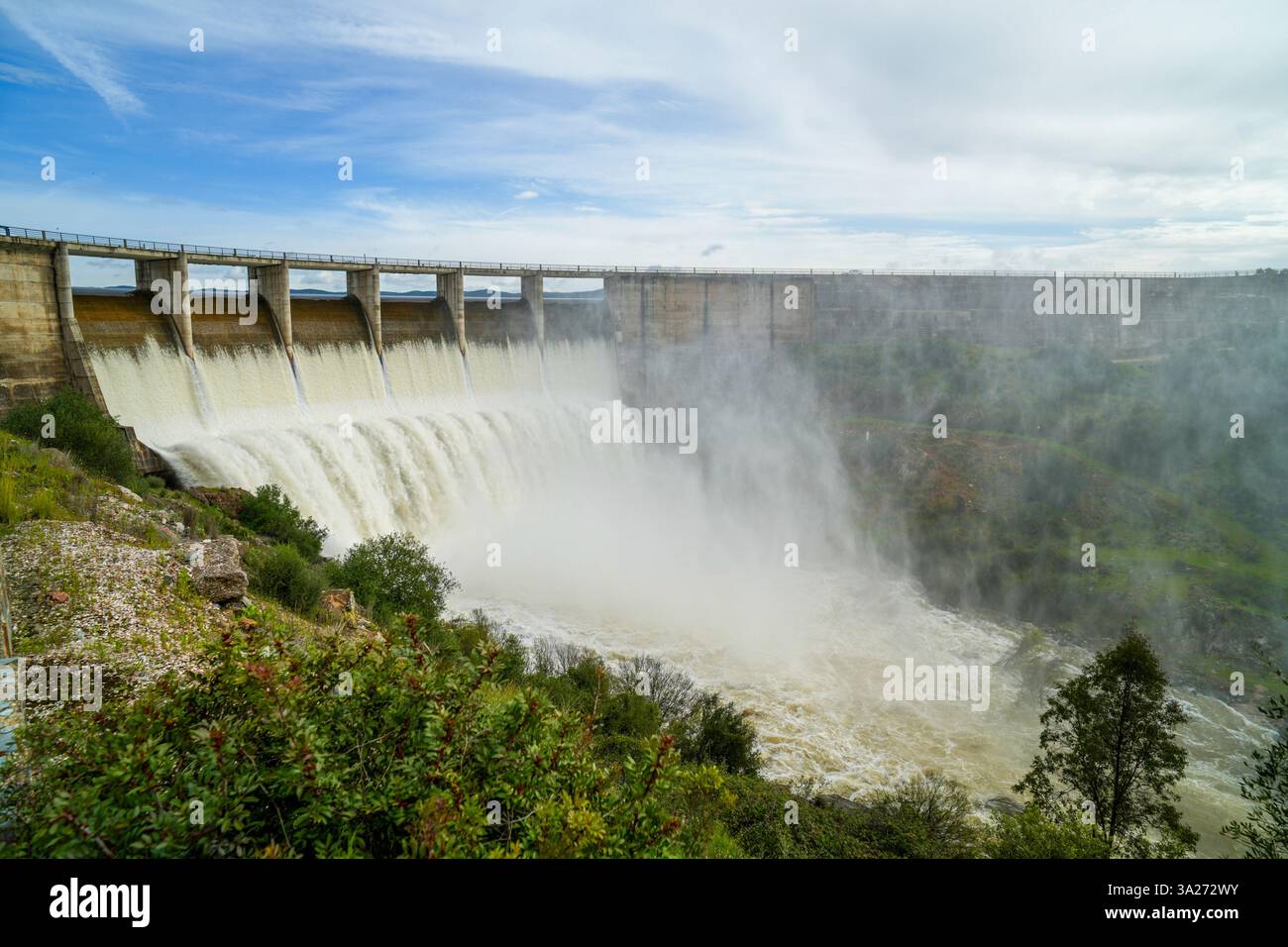 Images of Los Melonares reservoir. On March 12, 2025 in Castilblanco de ...