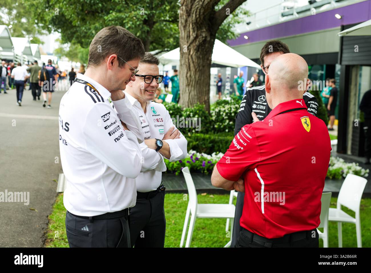 Melbourne, Australie. 13 mars 2025. BONNINGTON Peter, ingénieur de course de Mercedes AMG F1 ...