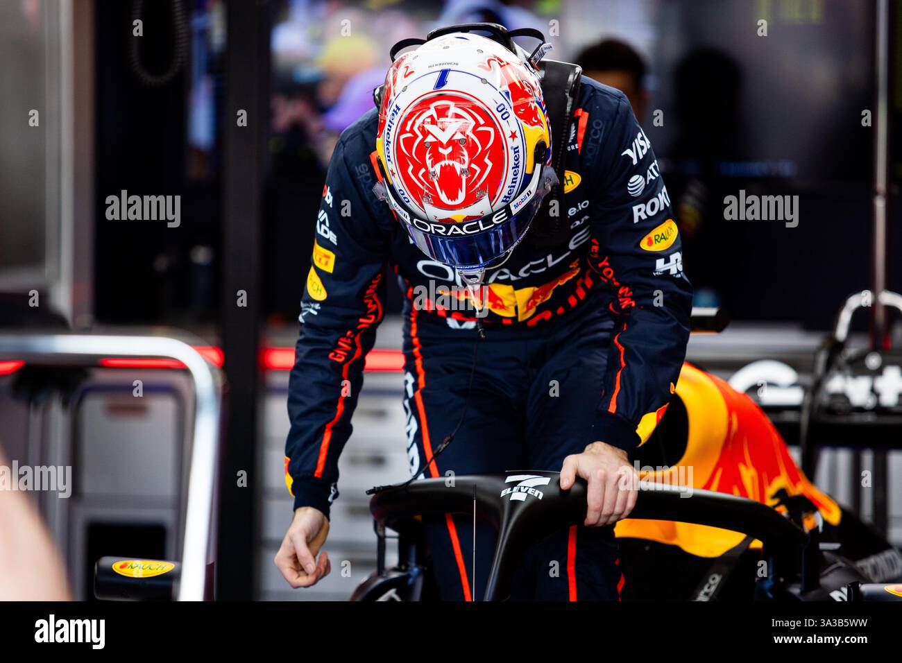 VERSTAPPEN Max (Ned), Red Bull Racing RB21, portrait lors du Grand Prix d'Australie de formule 1 ...