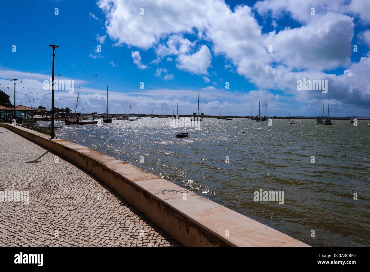Le port d'alvor Banque de photographies et d’images à haute résolution ...
