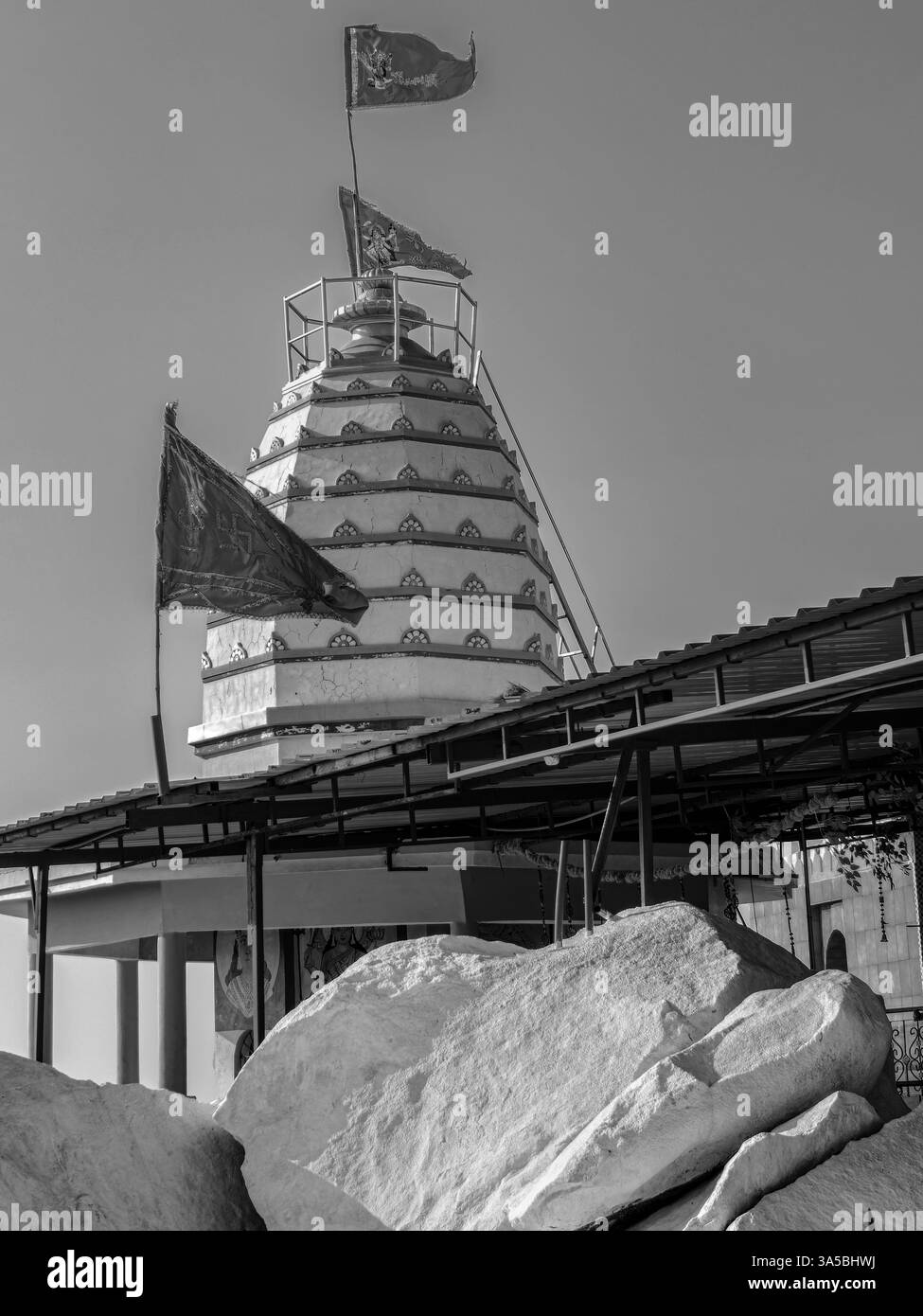 03 10 2024 Noir et Blanc photo deSabli Mahakali Mandir Sabli Mahakali ...