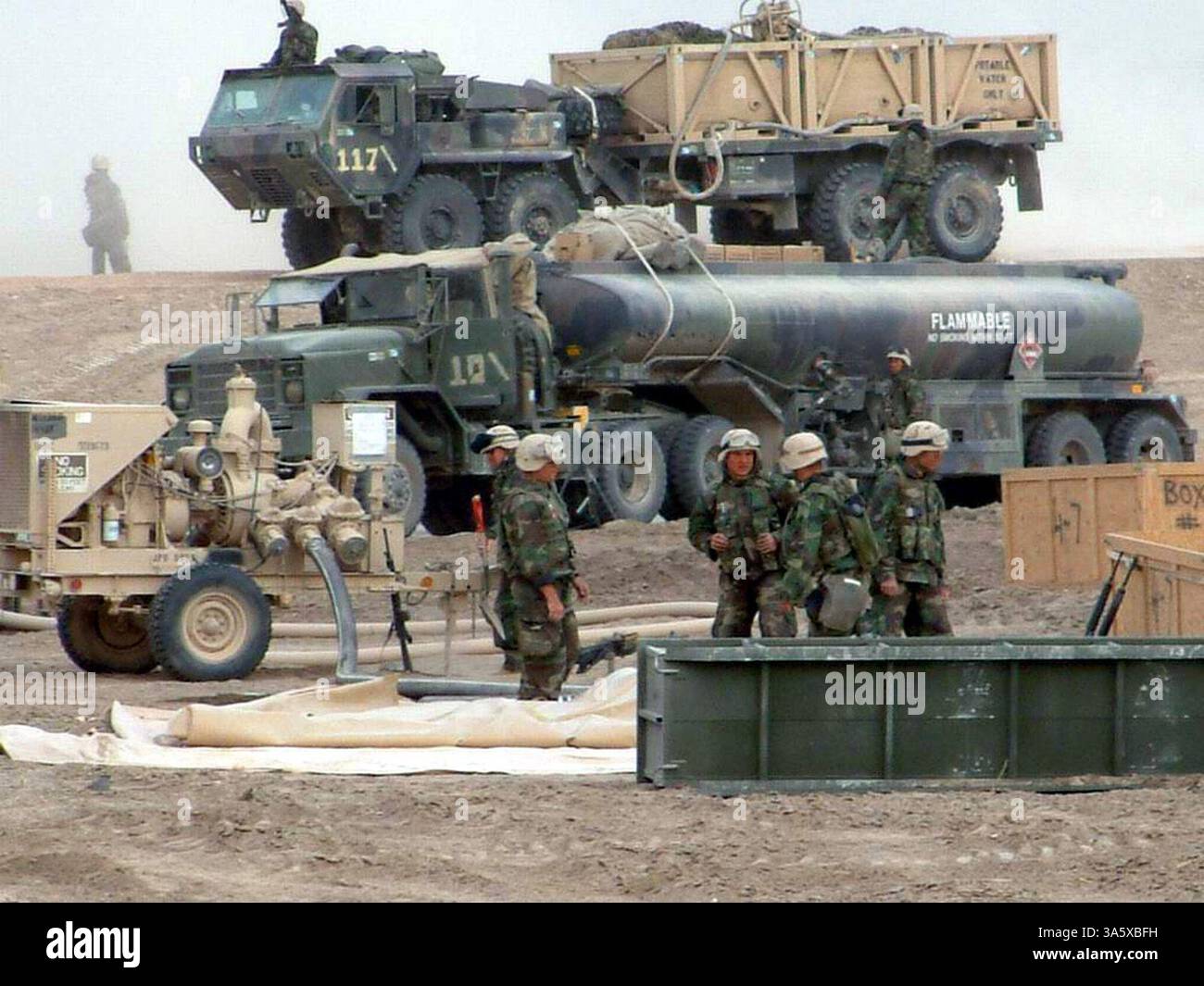 01 février 2003 ; Camp Taqaddum, Irak ; Marines avec la compagnie du ...