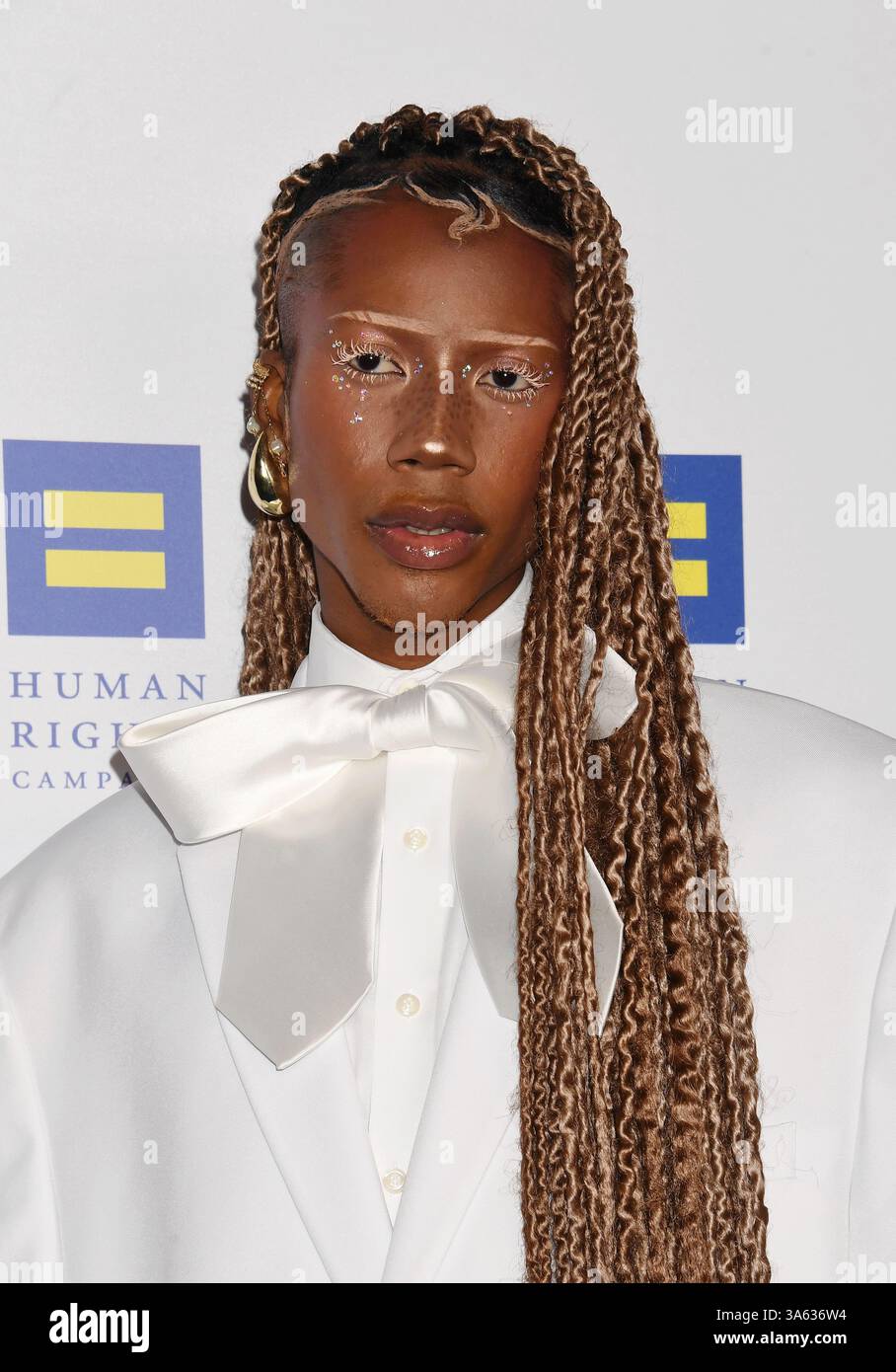 LOS ANGELES, CALIFORNIE - 22 MARS : Adrian Patterson assiste au dîner ...