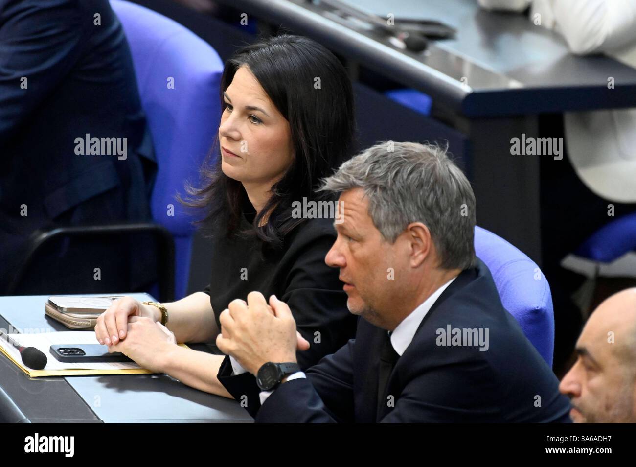 Annalena Baerbock und Robert Habeck in der konstituierenden Sitzung des ...