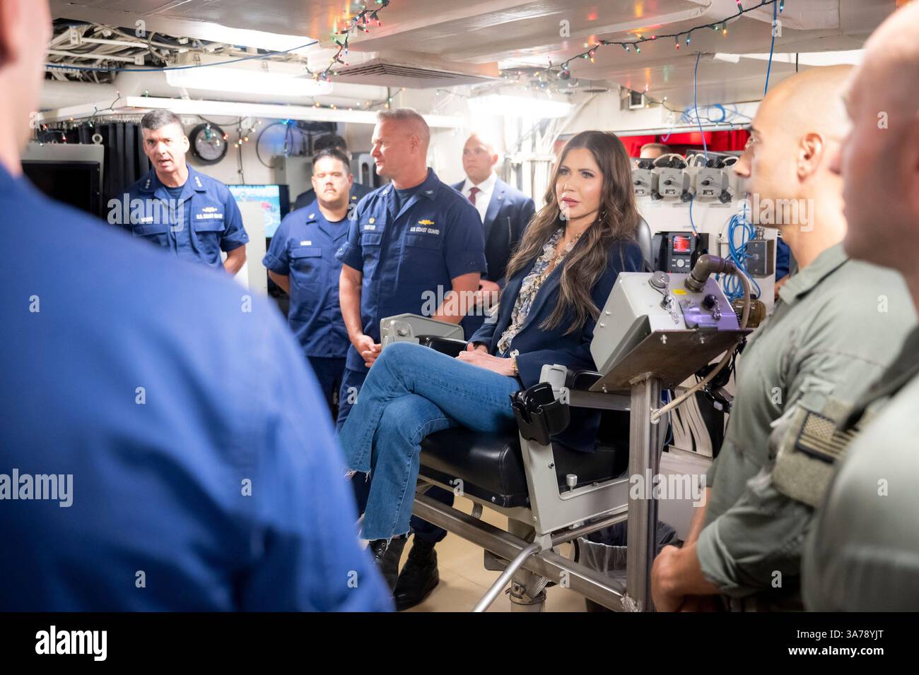 Kristi Noem, secrétaire du Département de la sécurité intérieure (DHS ...