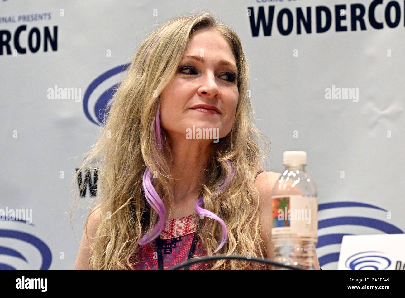 Julie Nathanson beim Panel zur Netflix Animationsserie Blood of Zeus ...