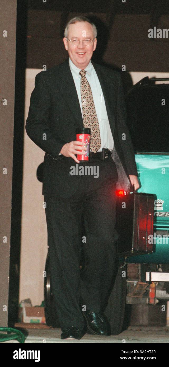 02 avril 1998 ; Los Angeles, CA, États-Unis ; enquêteur dans le ...