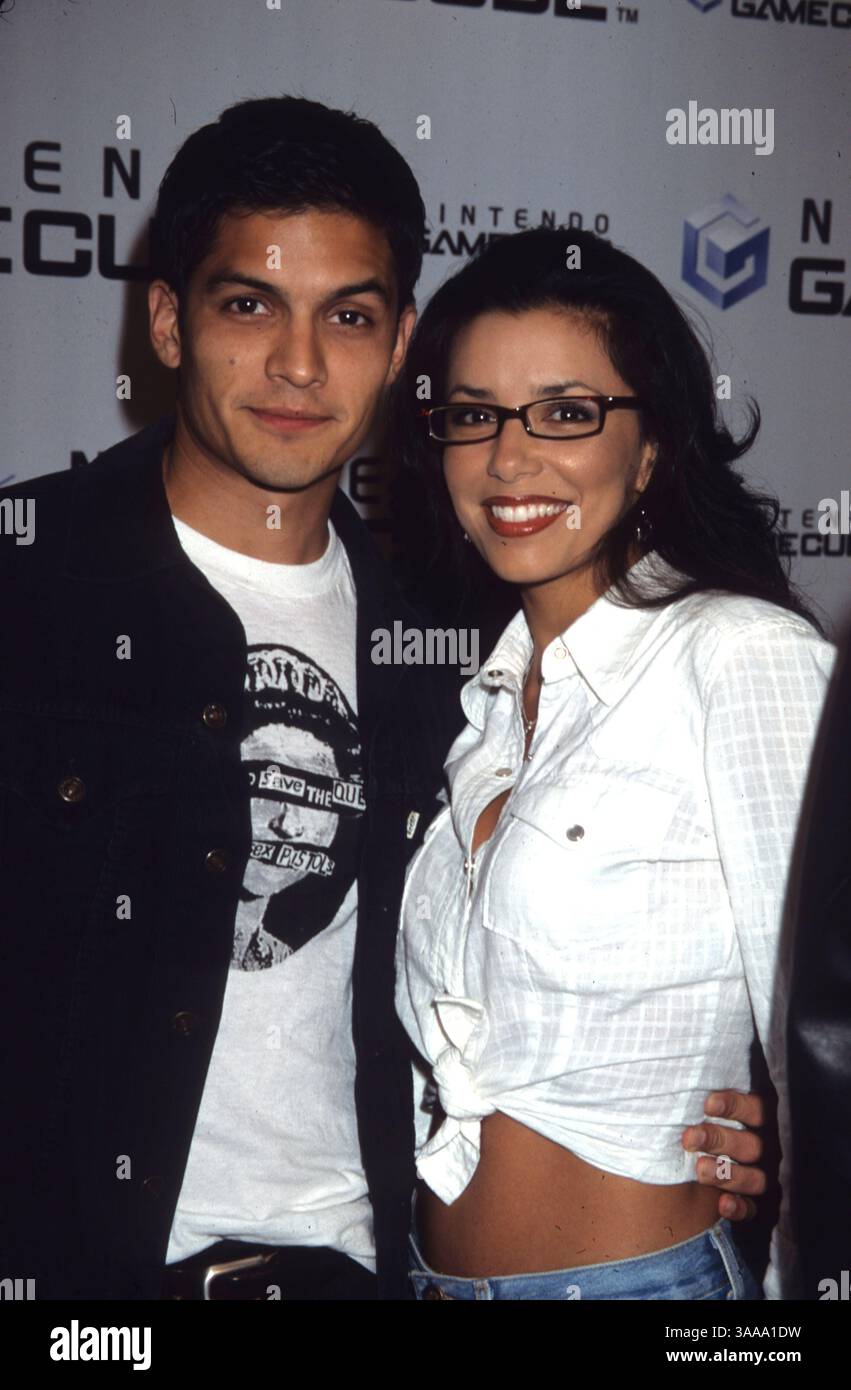 03 oct. 2001 ; Los Angeles, CA, États-Unis ; EVA LONGORIA (née le 15 ...