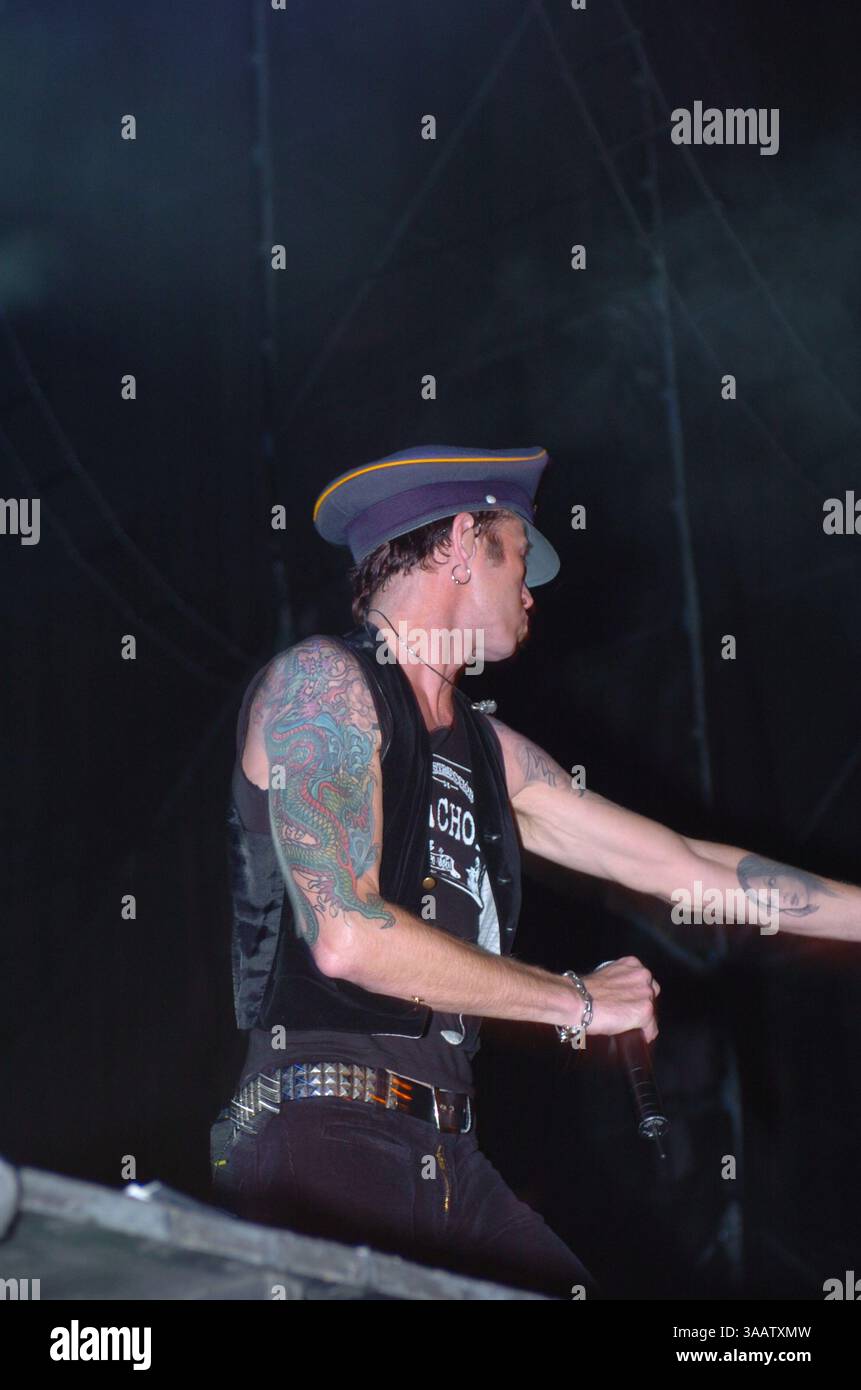 ATLANTIC City, NJ - JUIN 26 : Velvet Revolver (Slash, Scott Weiland ...