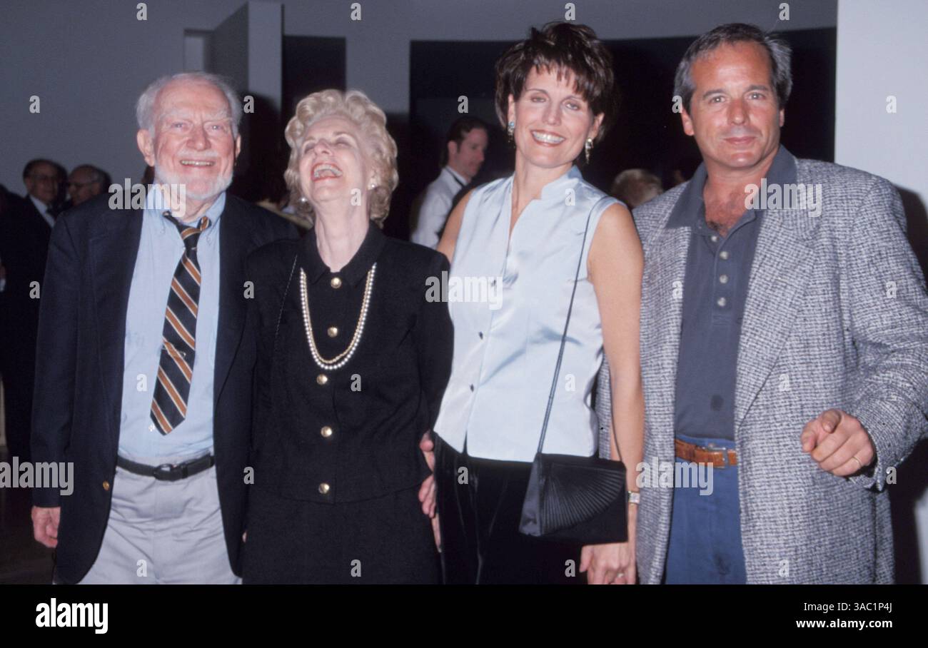 02 mars 1998 - Los Angeles, CA, États-Unis - le scénariste BOB CARROLL ...