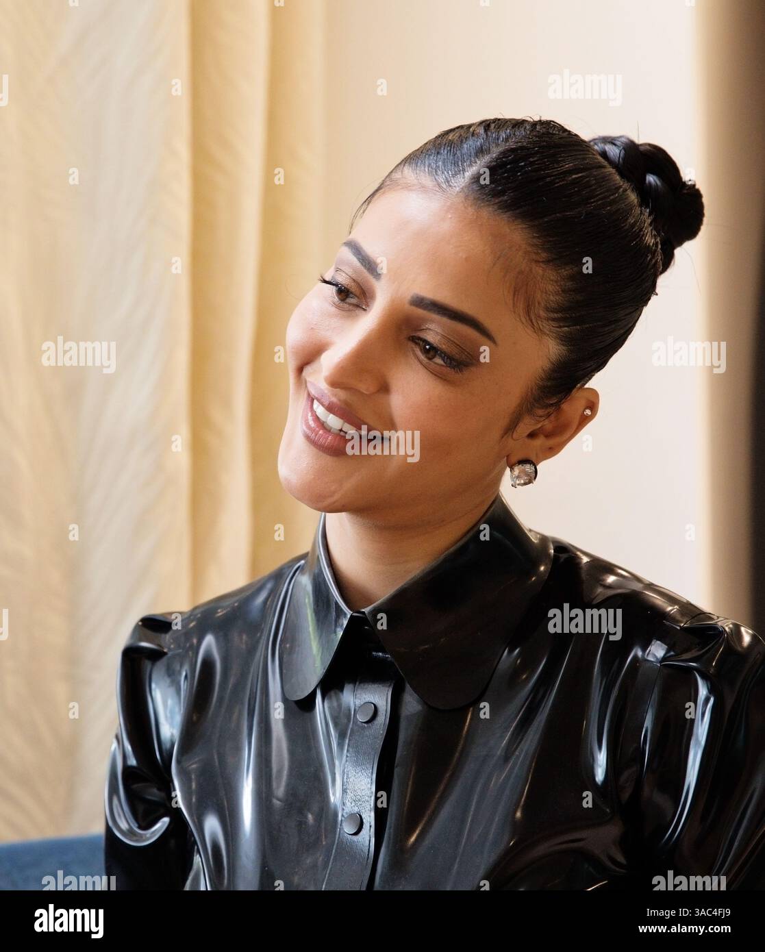 Shruti haasan Banque de photographies et d’images à haute résolution ...