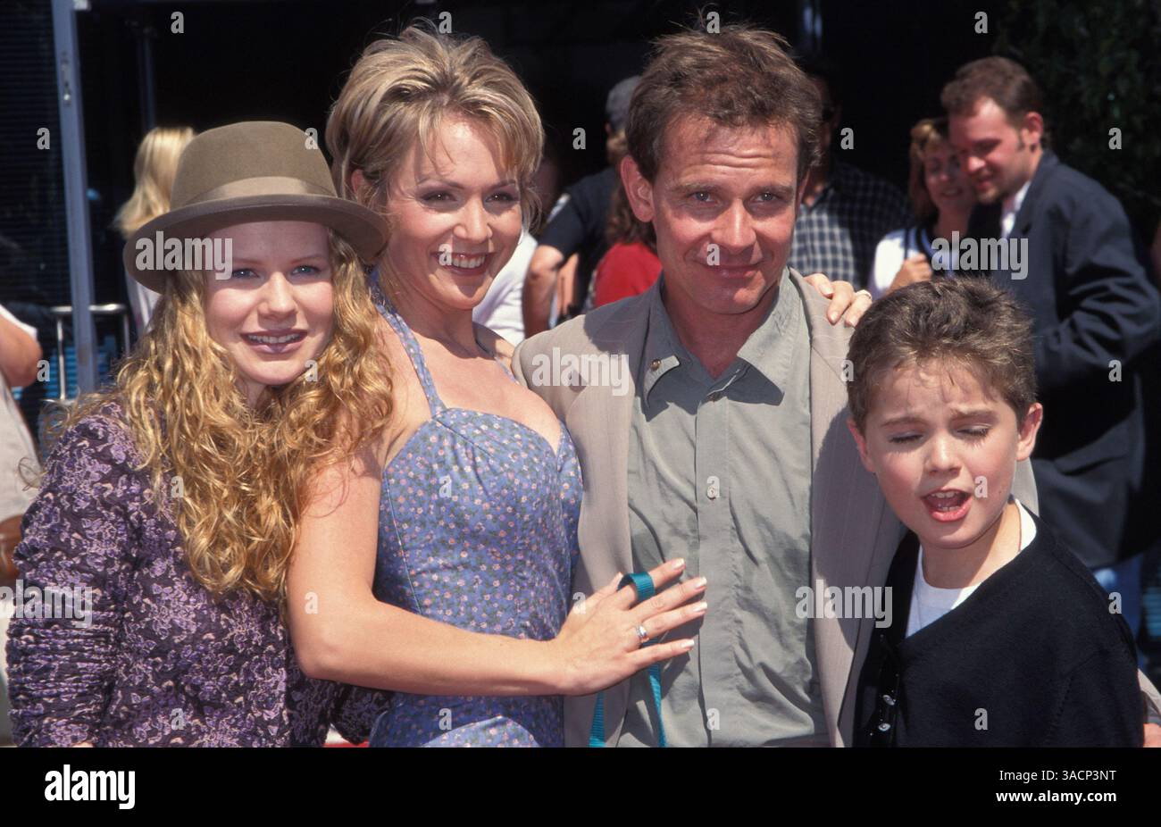 20 septembre 1997 - Santa Monica, CA, États-Unis - acteurs HILLARY TUCK ...