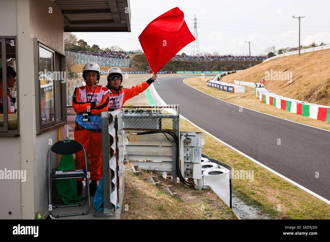 marshall, commissaire de piste, marshal, marshalls, marshals red flag ...