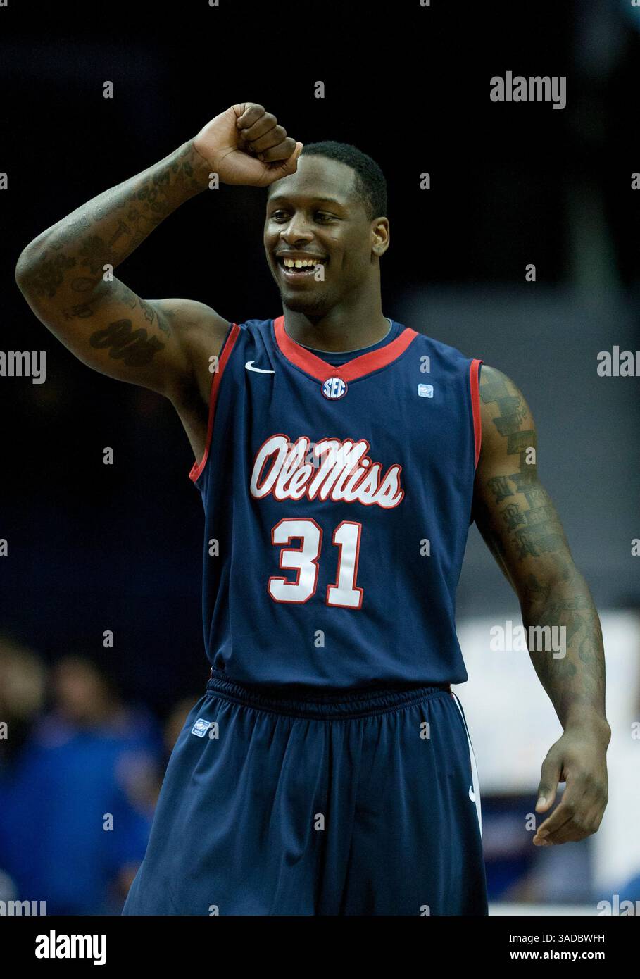 01 décembre 2011 : Ole Miss Rebels attaquant Murphy Holloway, vu ici ...