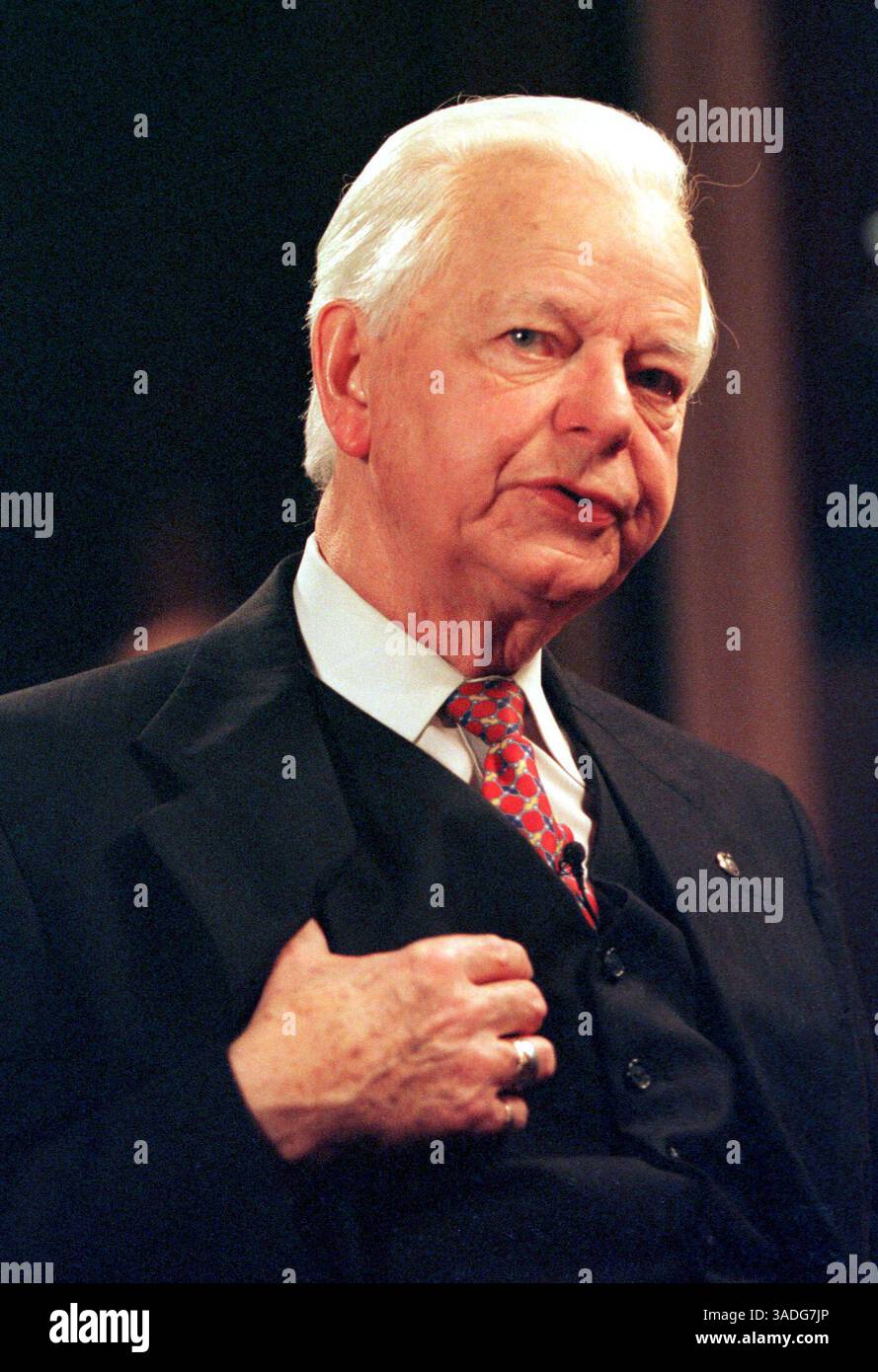 02 mars 2001 ; Washington, DC, États-Unis ; Sen. ROBERT BYRD (d-WV ...