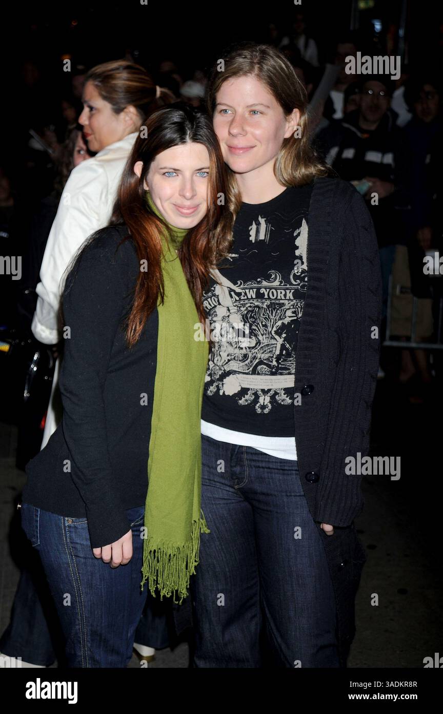 Heather matarazzo and caroline murphy Banque de photographies et d ...