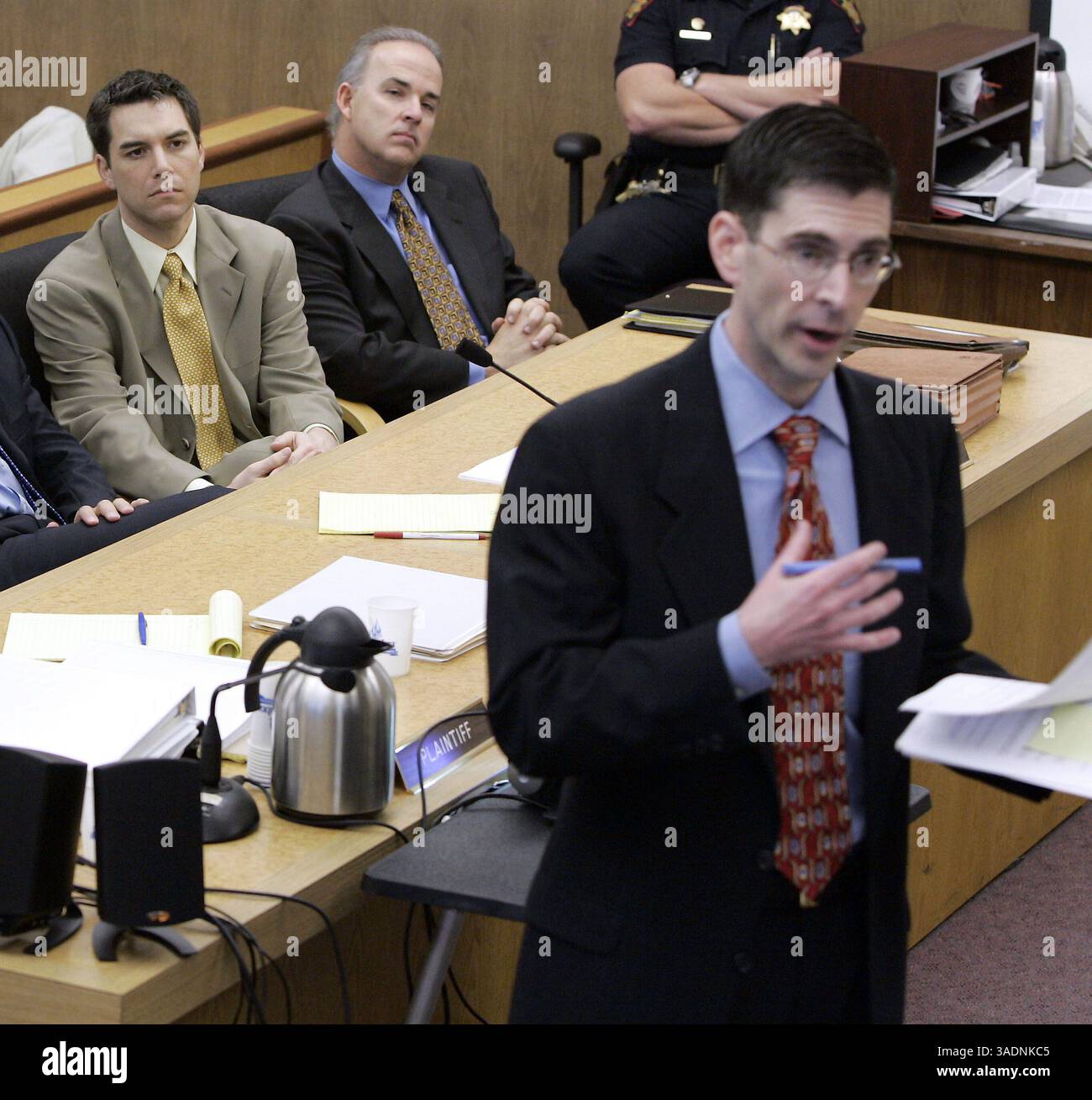 03 nov. 2004 ; Redwood City, CA, États-Unis ; SCOTT PETERSON, à l ...