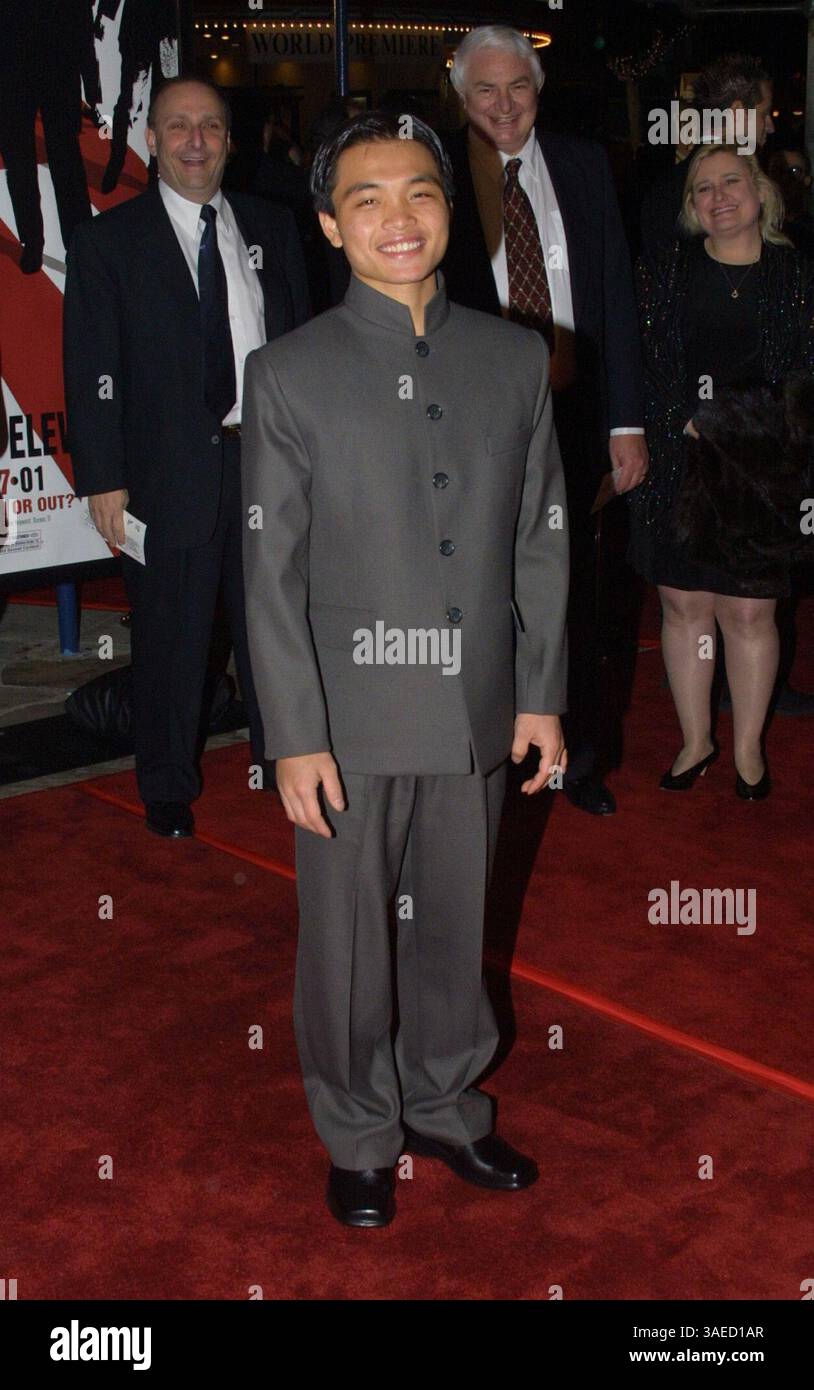 05 décembre 2001 ; Los Angeles, CA, États-Unis ; acteur SHAOBO QIN @ LA ...