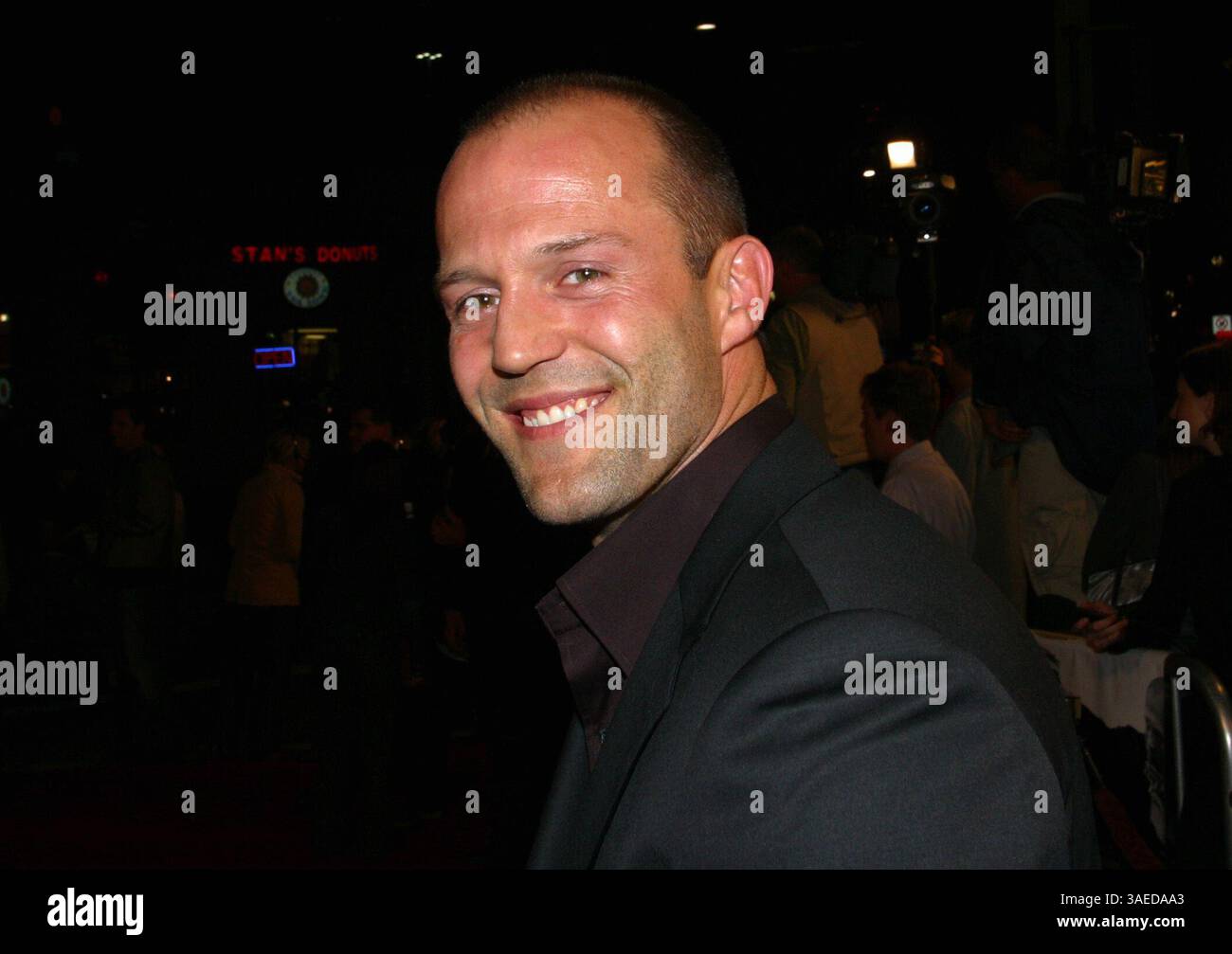 02 octobre 2002 ; Westwood, CA, États-Unis ; L'acteur JASON STATHAM ...