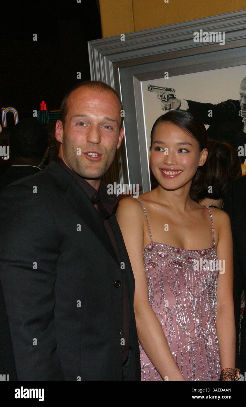 02 octobre 2002 ; Westwood, CA, États-Unis ; L'acteur JASON STATHAM et ...