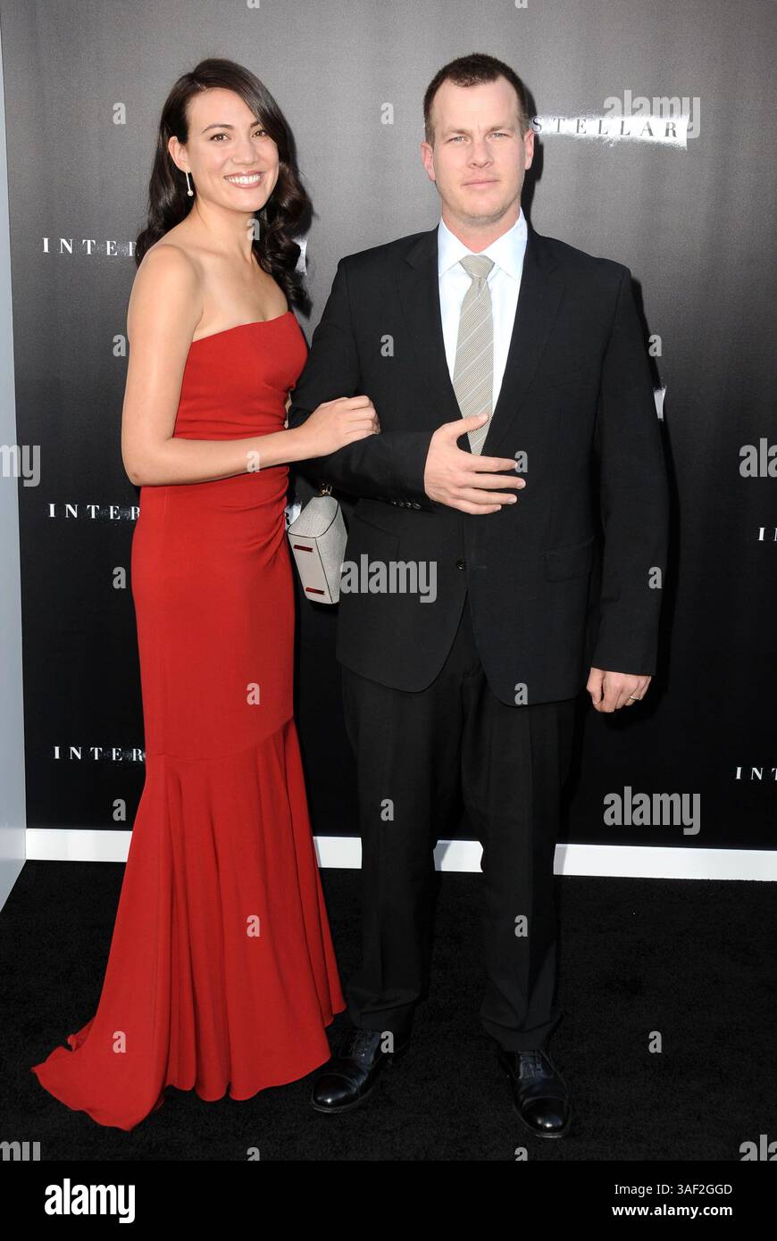 Lisa Joy et Jonathan Nolan à la première de "Interstellar" de Paramount ...