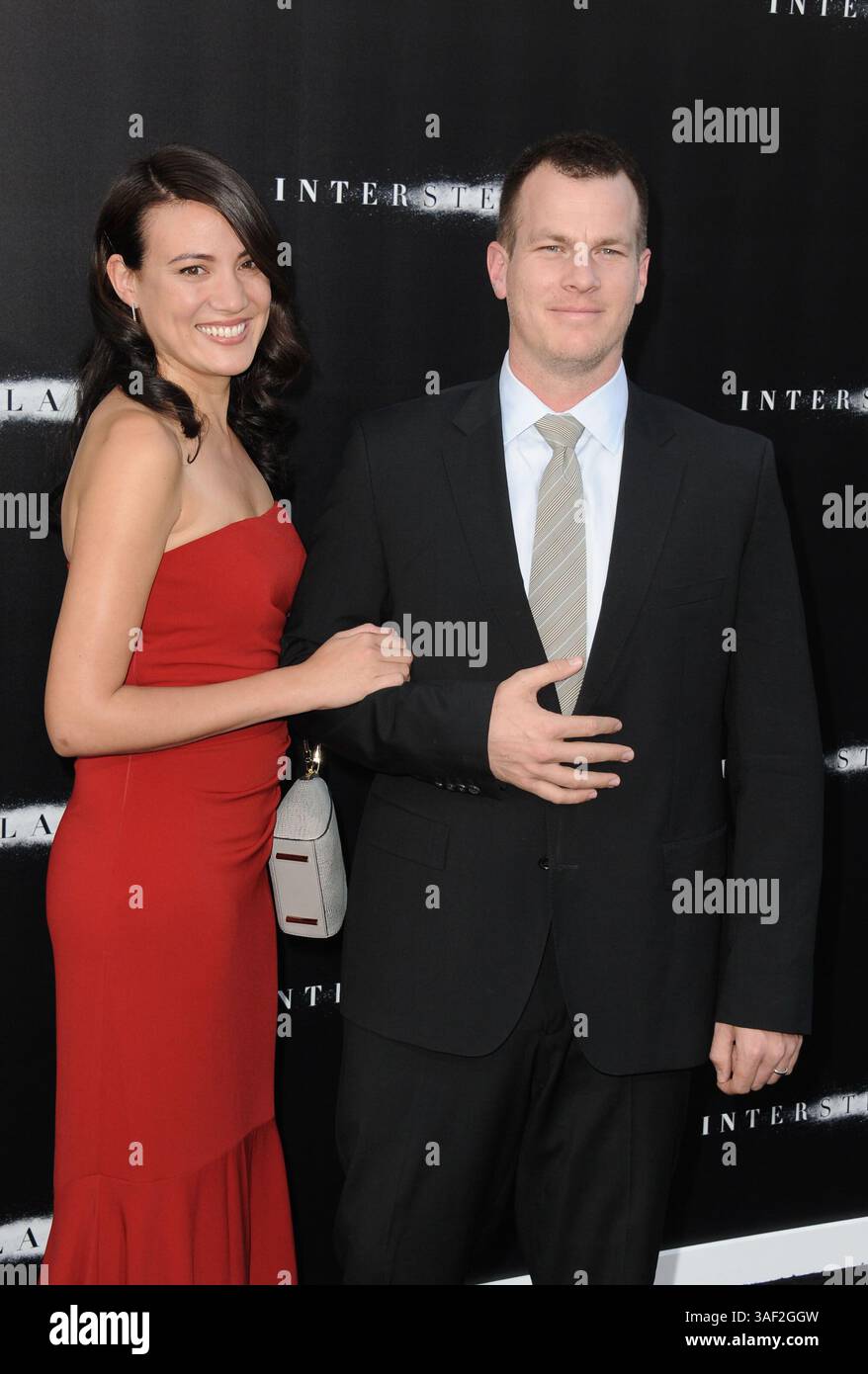 Lisa Joy et Jonathan Nolan à la première de "Interstellar" de Paramount ...
