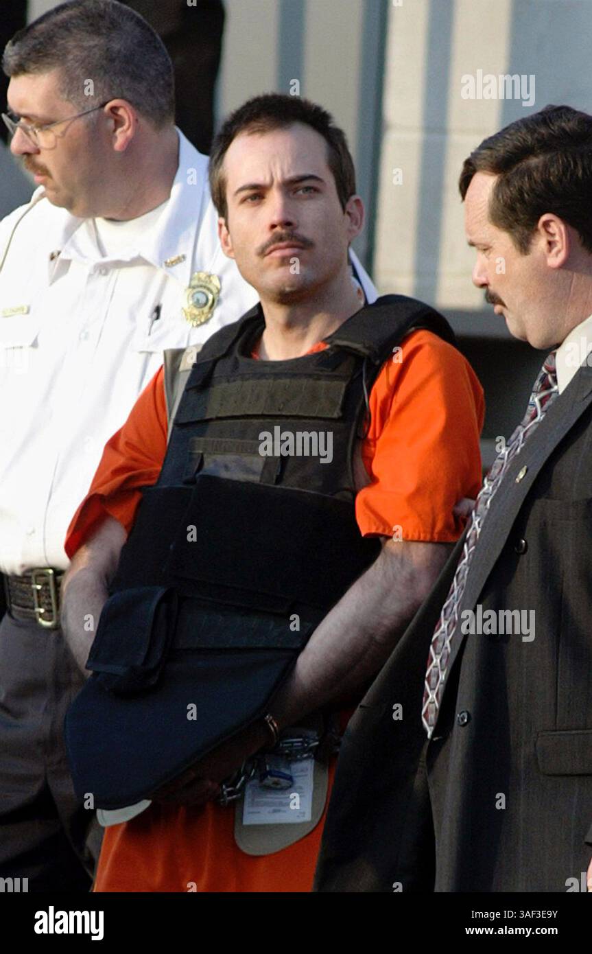 02 juin 2003 ; Murphy, NC, États-Unis ; (PHOTO DU DOSSIER) le fugitif ...