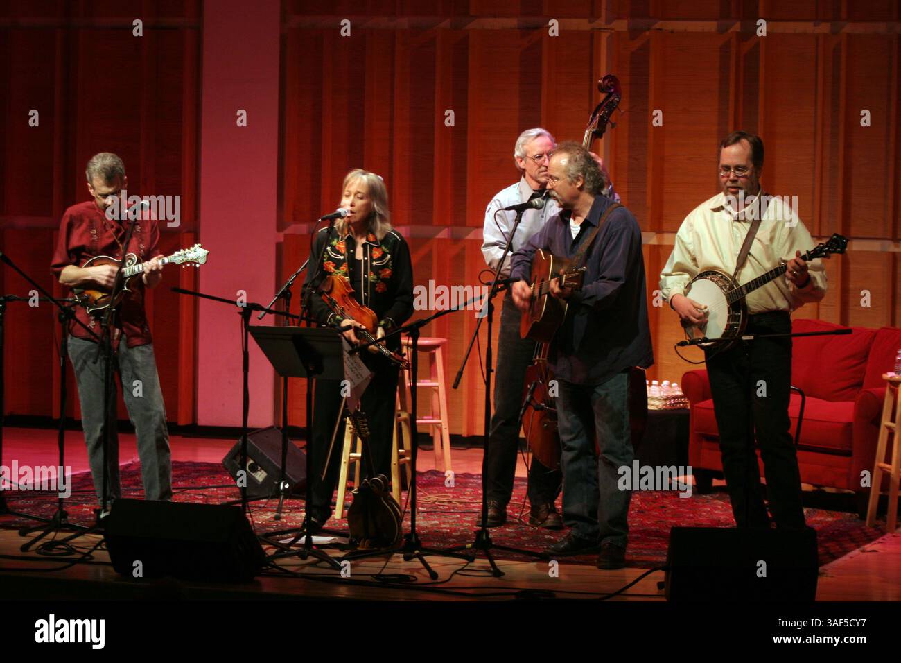 01 mars 2005 ; New York, NY, États-Unis ; HAZEL DICKENS (chant ...