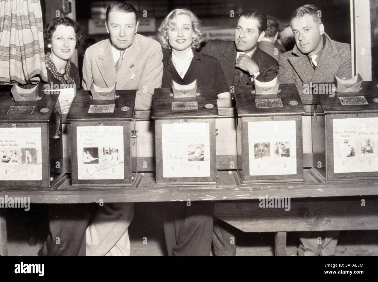 01 juin 1935 ; Hollywood, Californie, États-Unis ; 1935, PHOTO : WARNER ...
