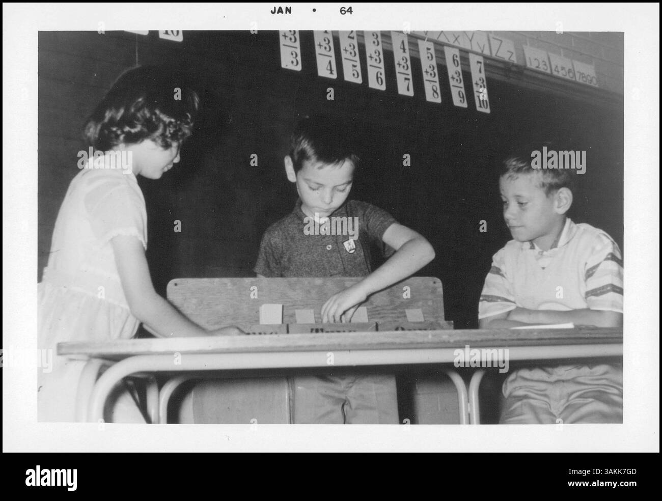 Une photo du rapport annuel 1963 de la bibliothèque du comté de ...