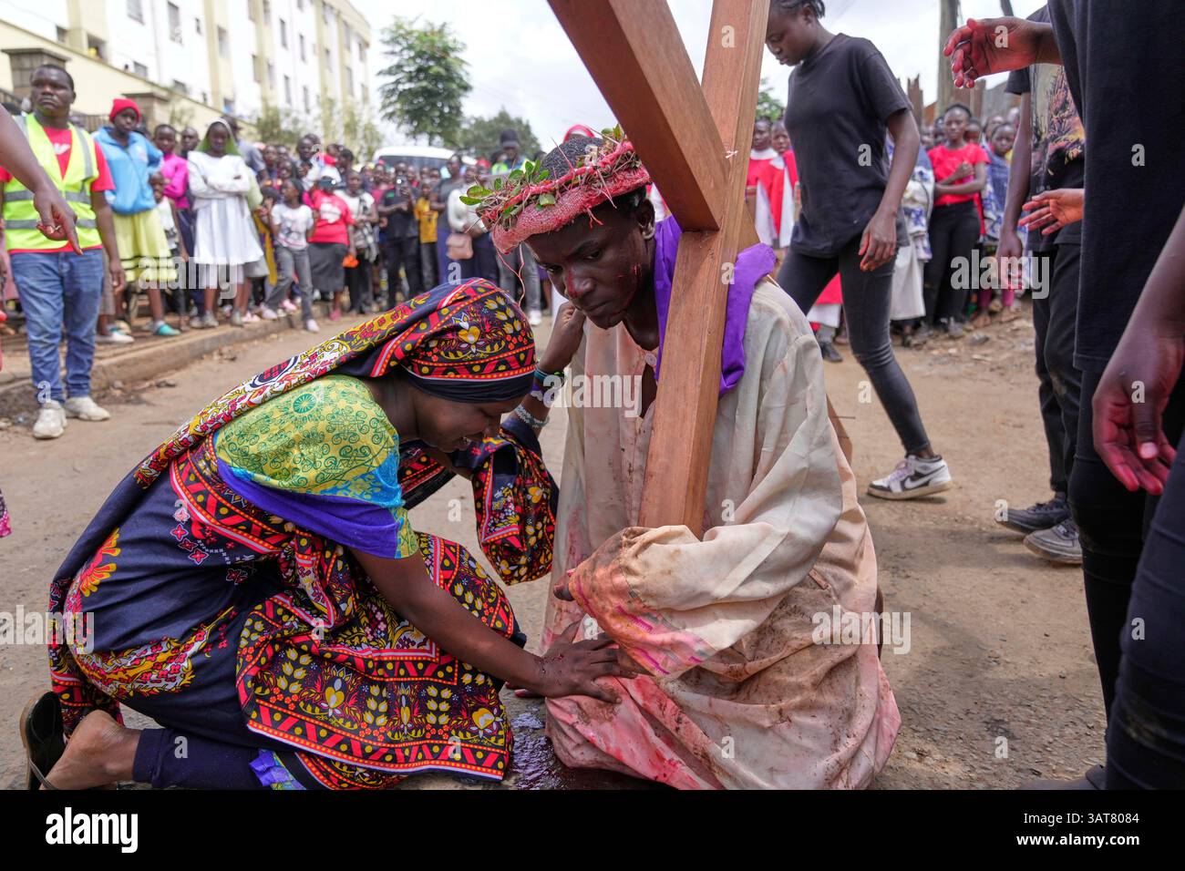 Christians reenact the crucifixion of Jesus Christ in a Way of the ...